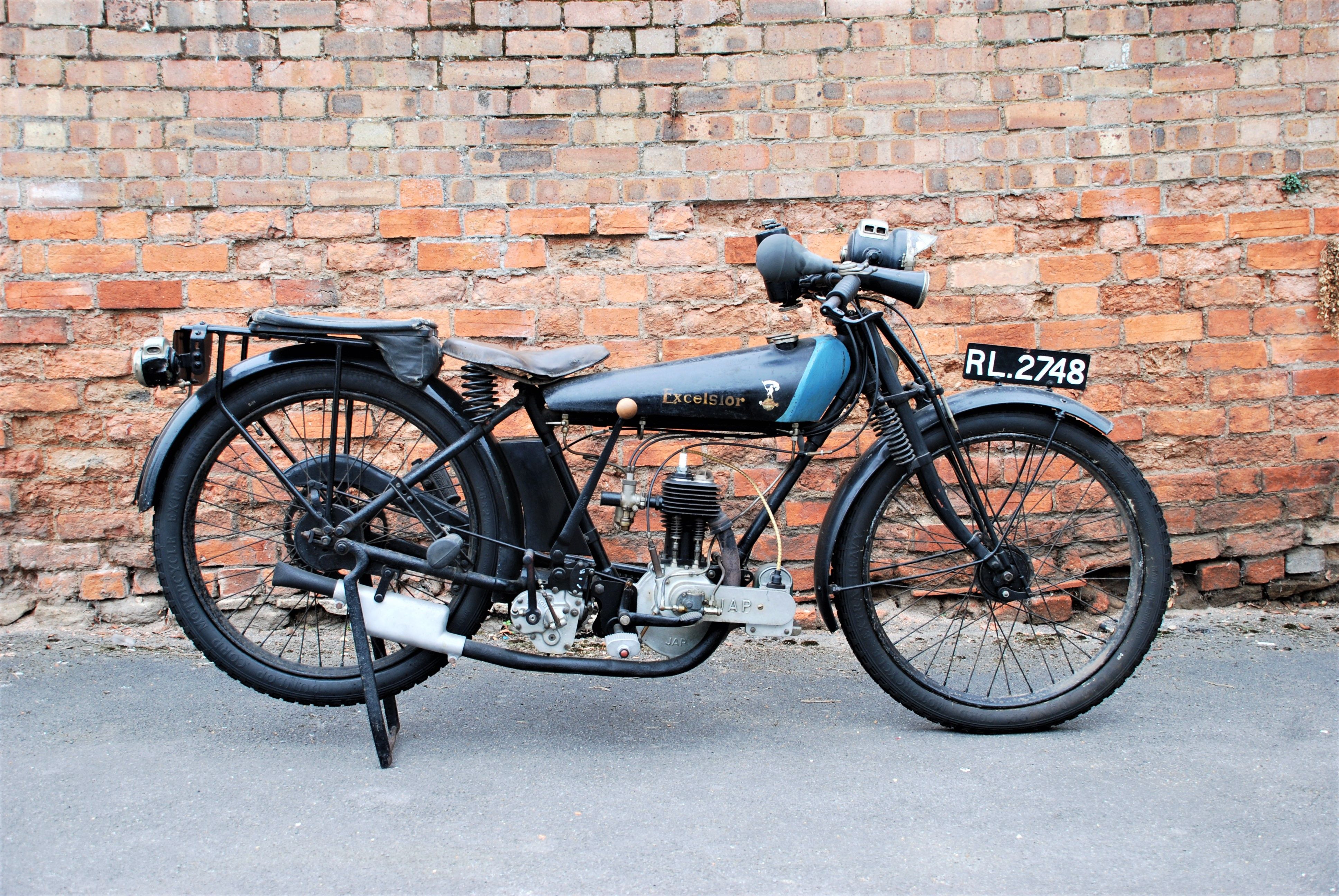 Bonhams Cars : 1926 Excelsior-JAP 300cc Frame no. 1541 D Engine no ...