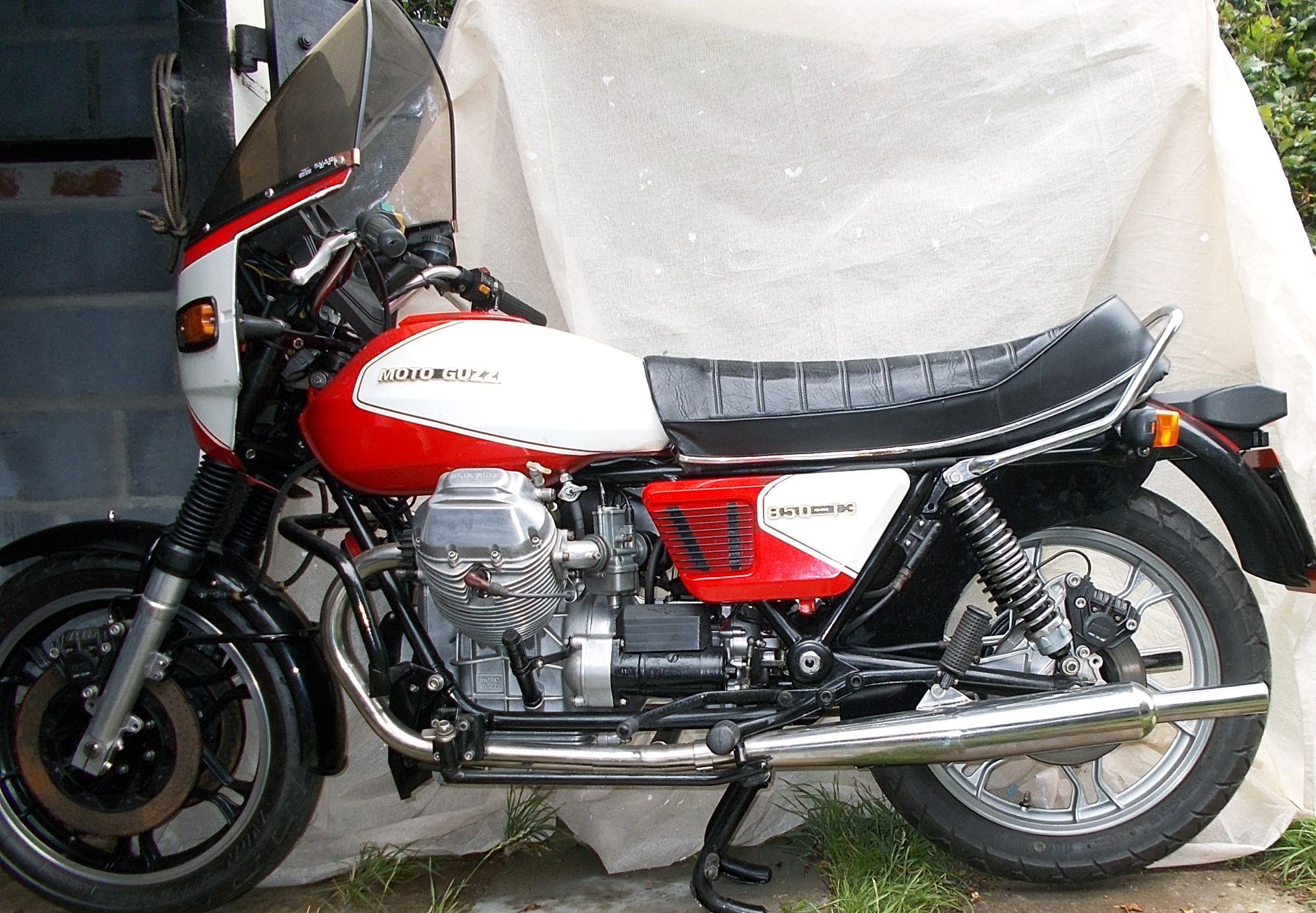 Bonhams Cars : 1979 Moto Guzzi 850-T3 Frame no. VD19616 Engine no. VE083234