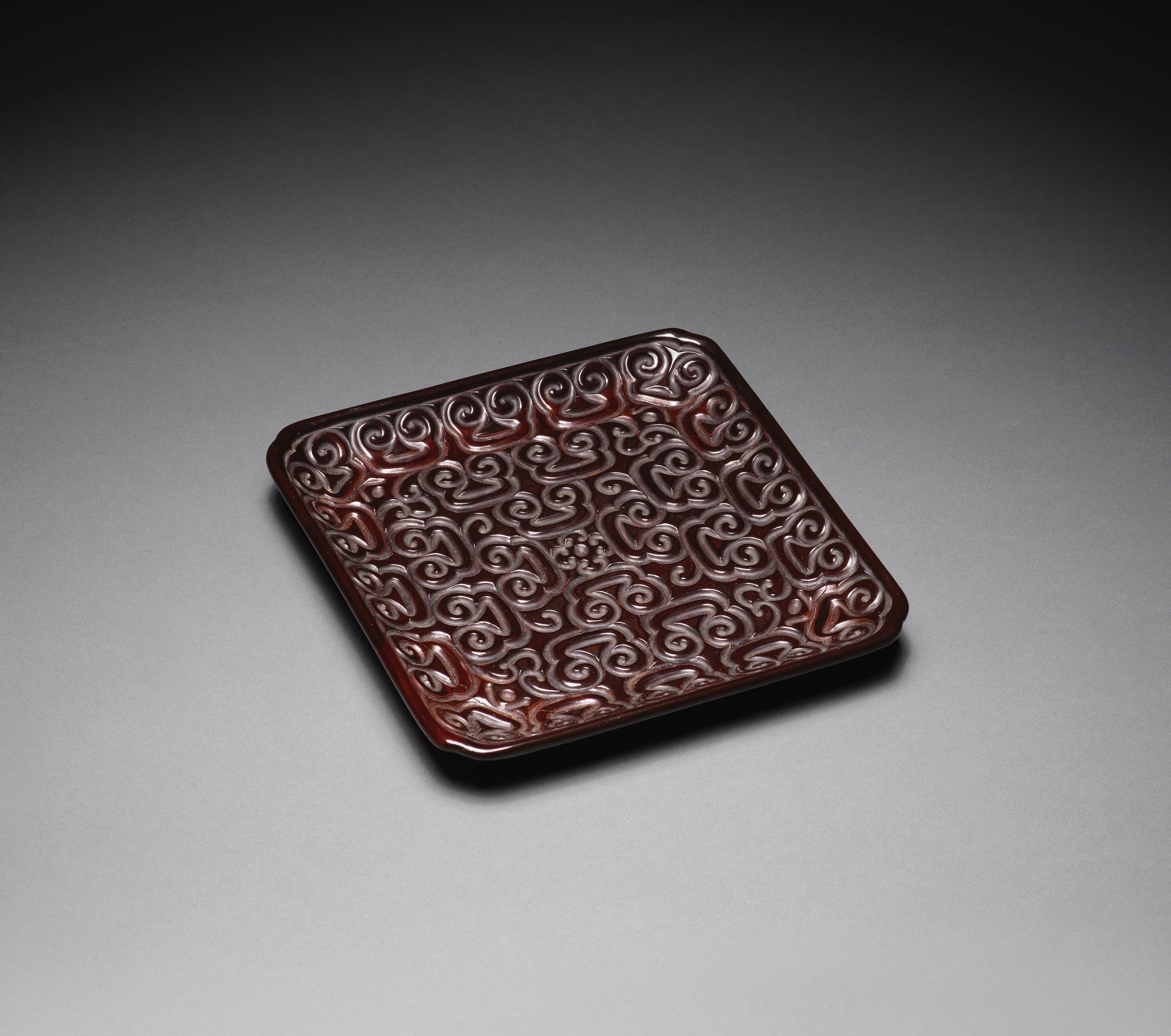 Bonhams : A carved tixi lacquer square tray Ming Dynasty (2)