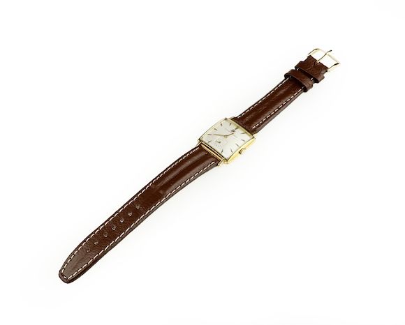 Bonhams : Girard Perregaux. An 18K gold manual wind square wristwatch ...
