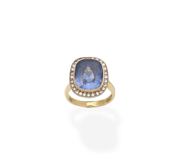 Bonhams : A colour-change sapphire and diamond ring,
