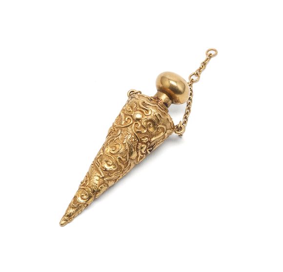 Bonhams : A Chinese gold scent bottle Wang Hing, circa 1900