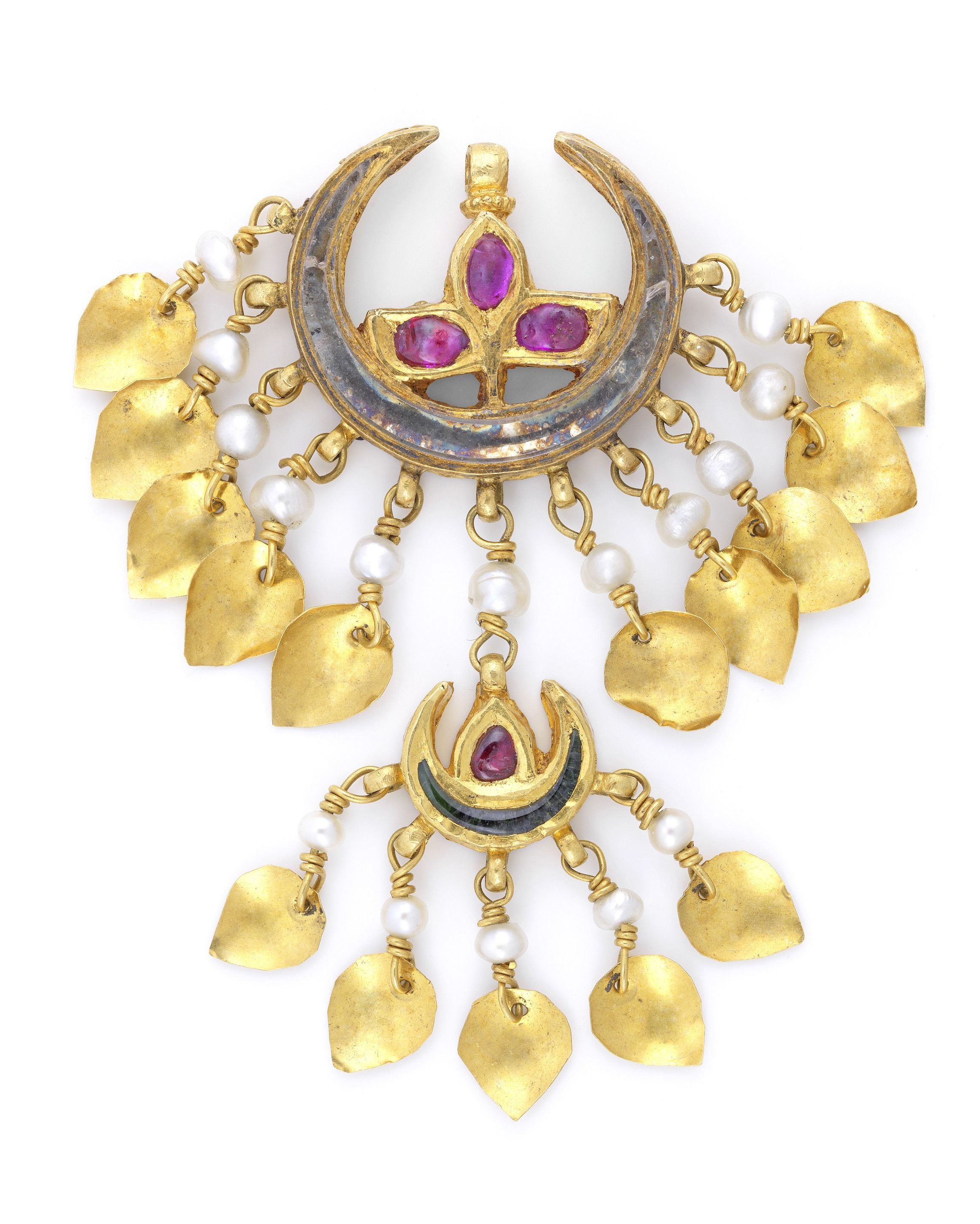 Bonhams : A gem-set gold forehead pendant (chand-tikka) from the ...