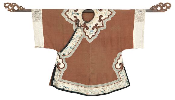Bonhams : A Han-Chinese woman's tunic, ao and with a wood hanging rod ...