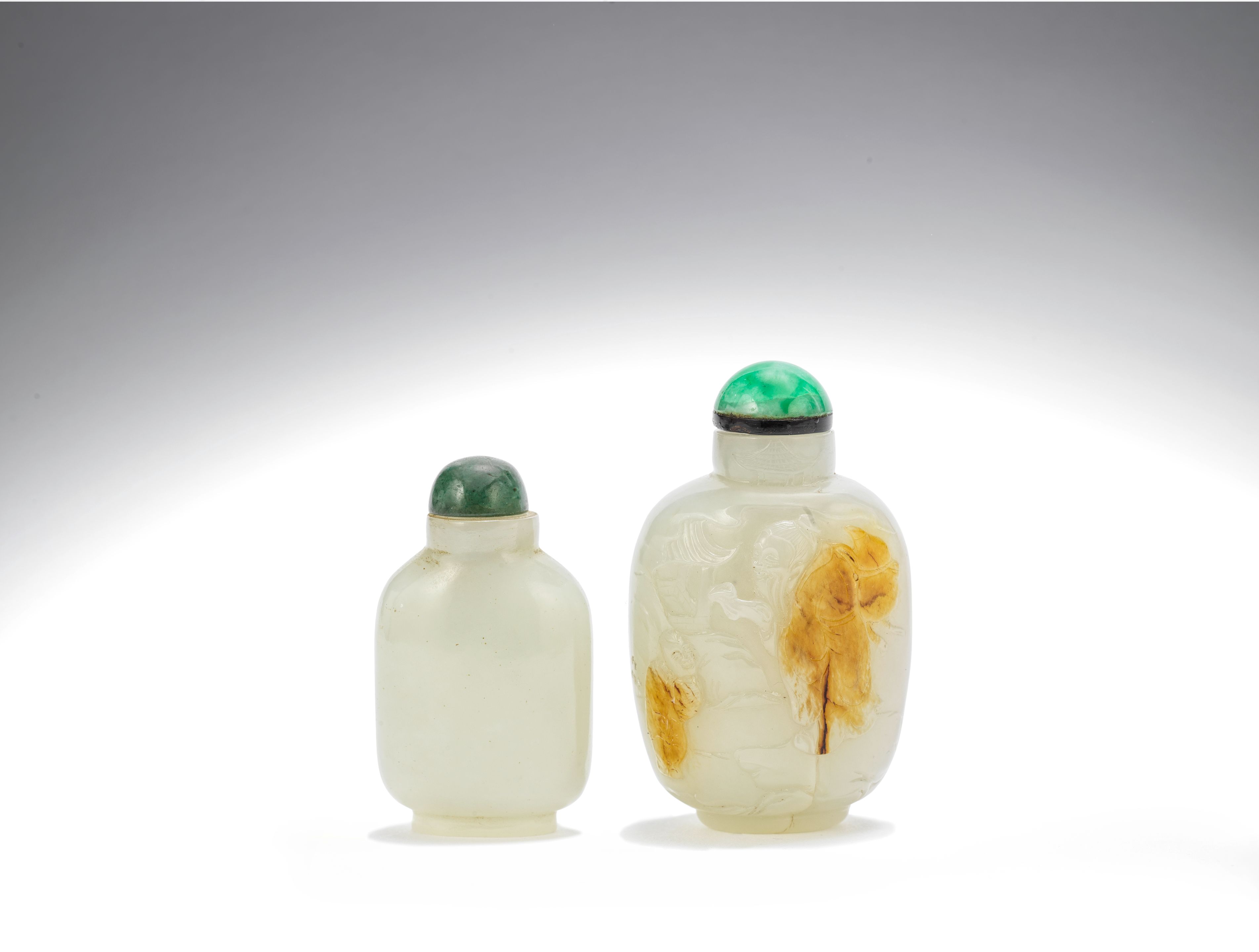 Bonhams : A white and russet jade snuff bottle and a white jade bottle 20th century (4)
