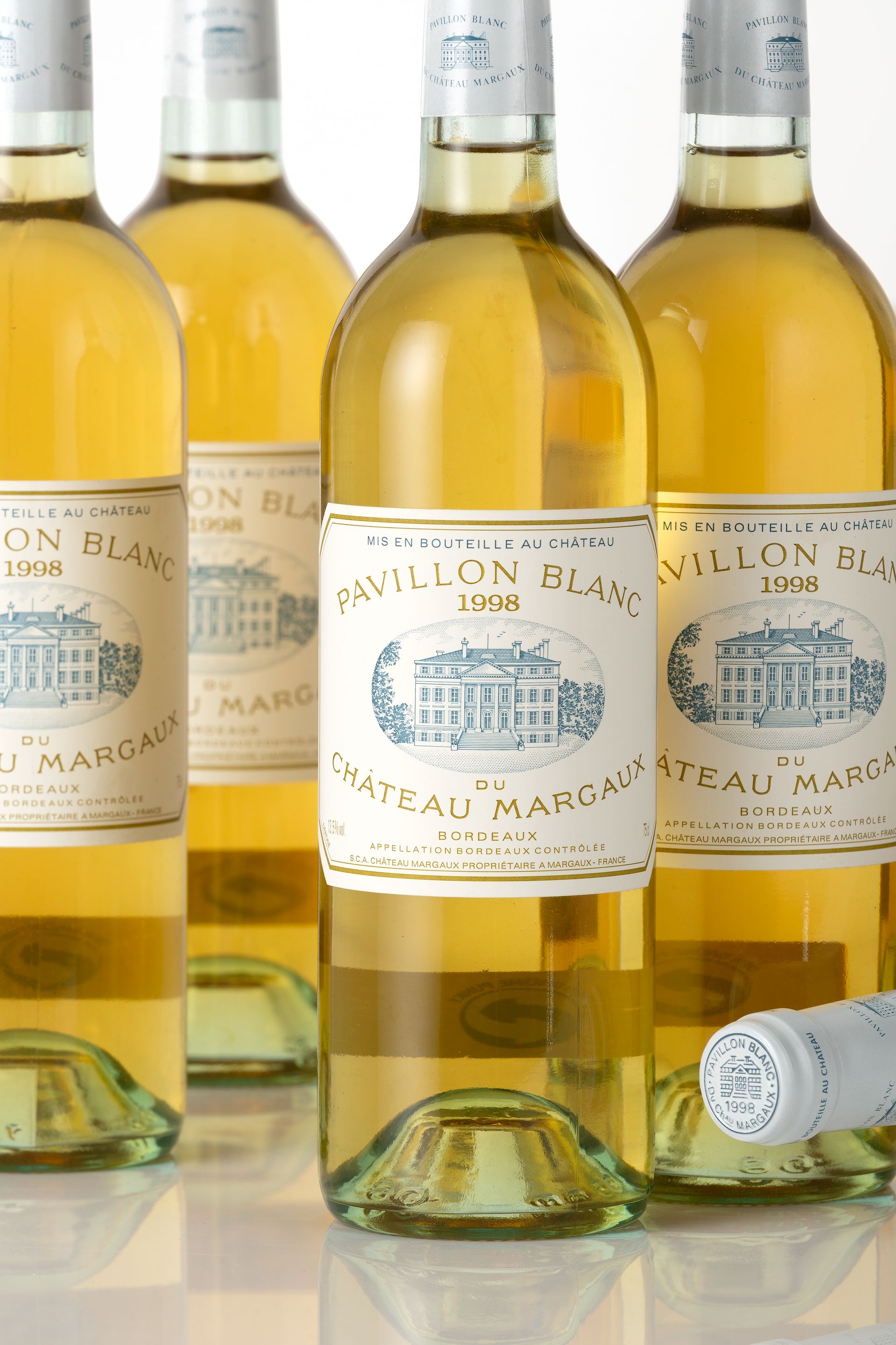 Bonhams : Pavillon Blanc du Château Margaux 1998, Bordeaux, the dry ...