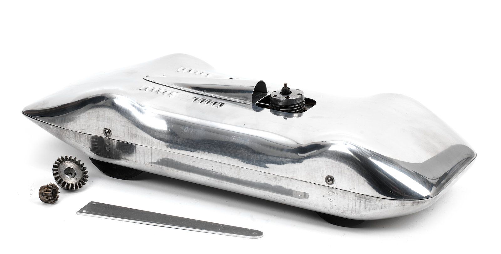 Bonhams Cars : A rare "So-Cal Streamliner" spindizzy by Charles and ...