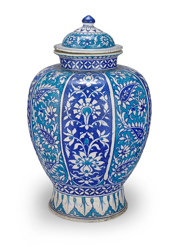 Bonhams : A large Multan pottery vase and cover, late 19th Century