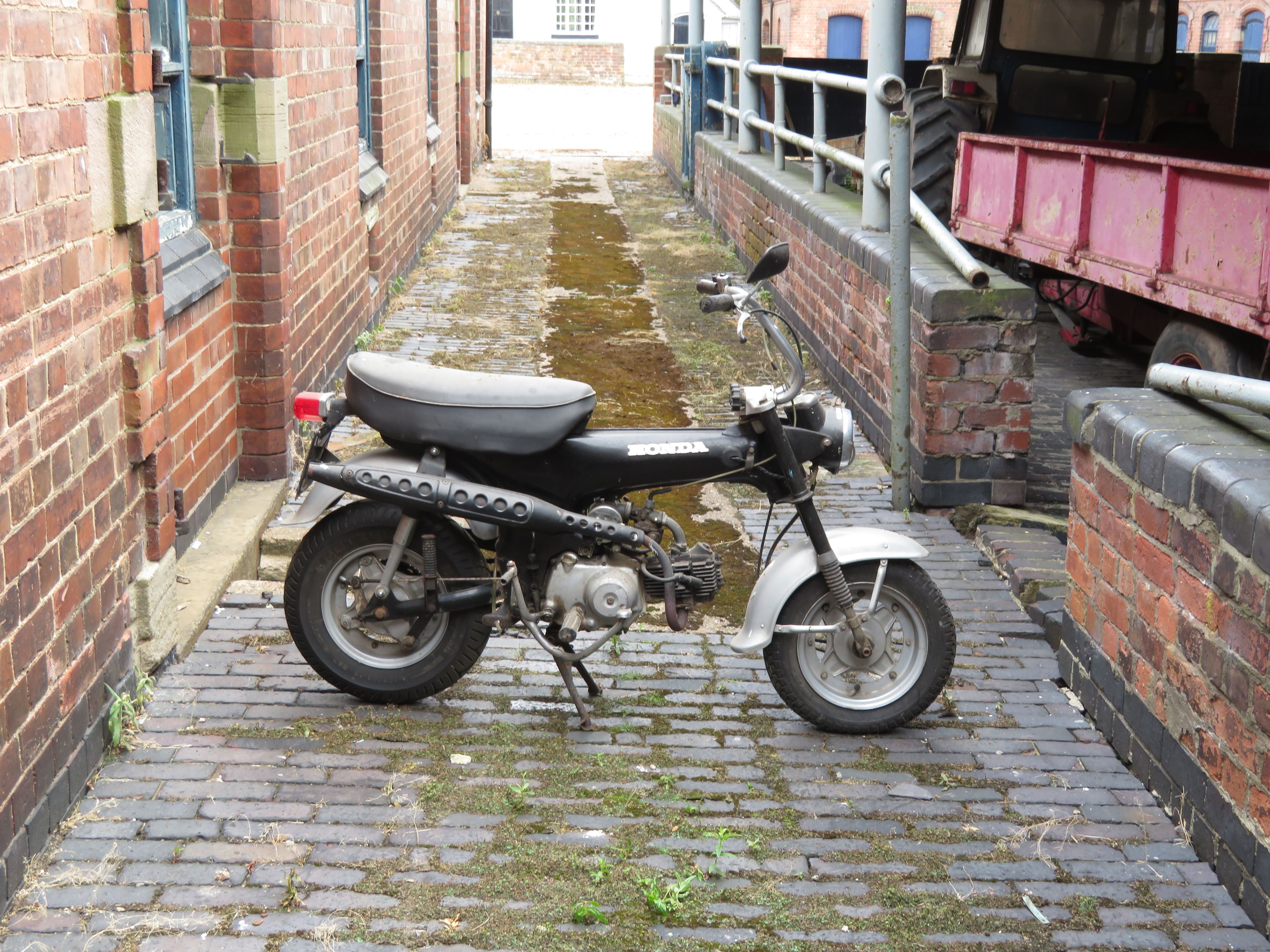 Bonhams Cars : Offered from the Collection of the Late Peter McManus, c ...