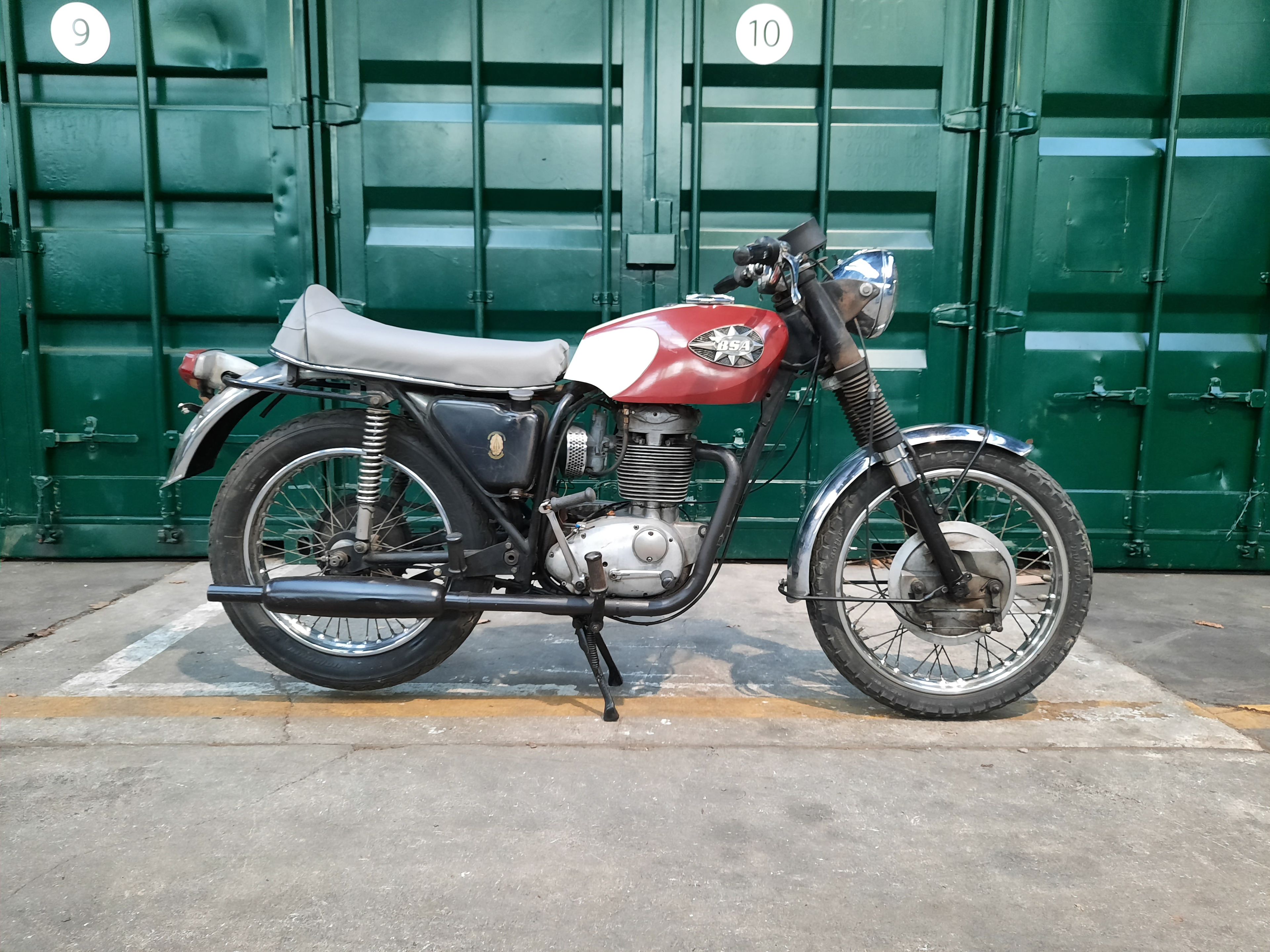 Bonhams Cars : 1968 BSA 441cc B44 Shooting Star Frame no. B44E SS 3571 ...
