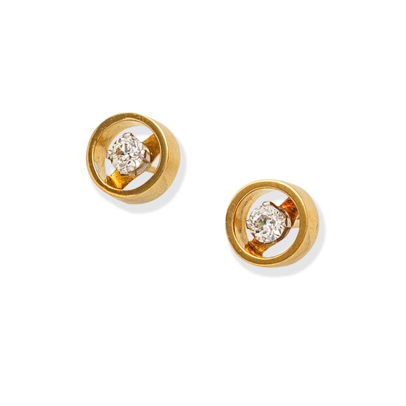 Bonhams : GILLIAN PACKARD: DIAMOND EARSTUDS,