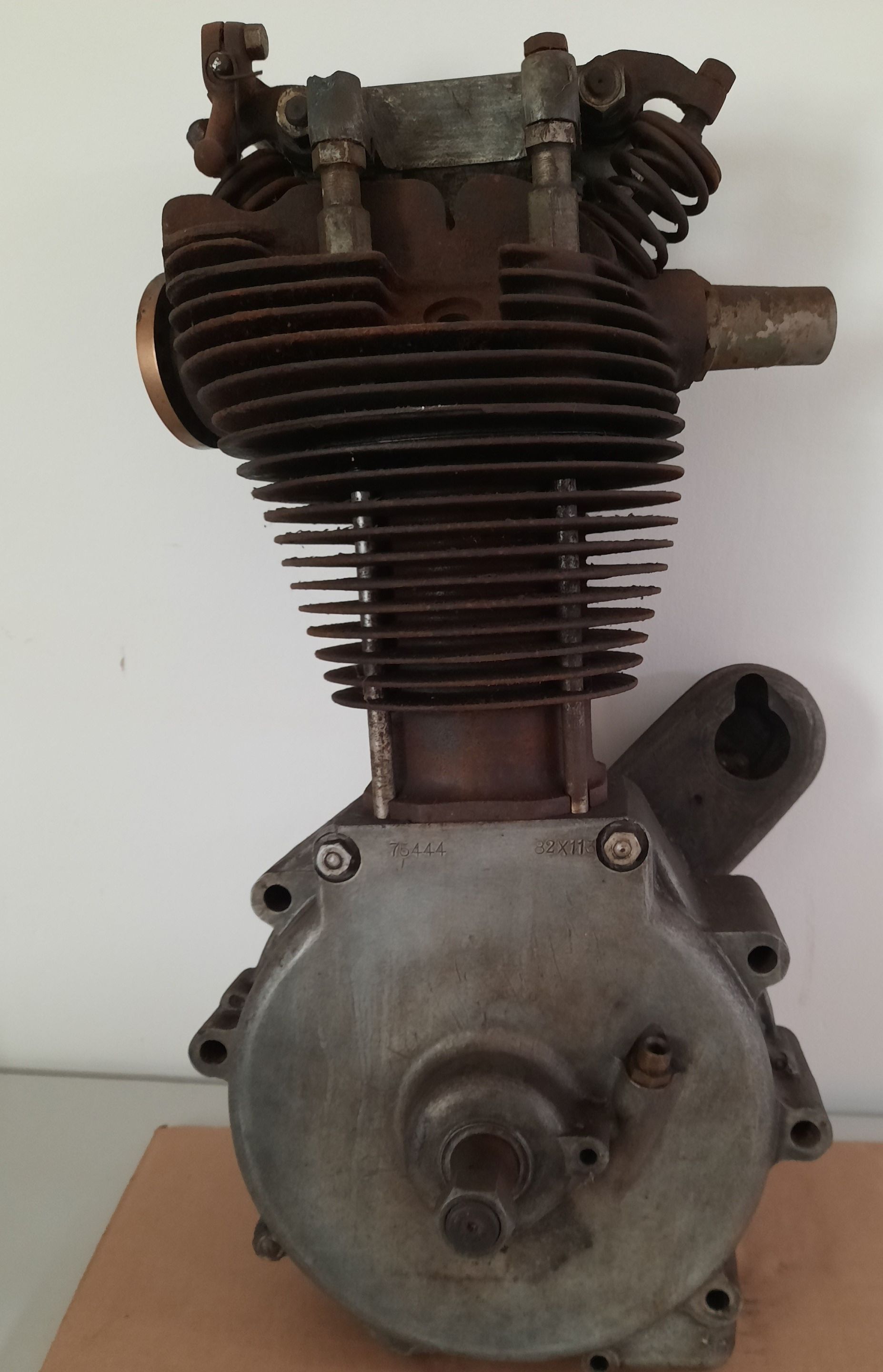 Bonhams Cars : A pre-war Norton ohv engine,