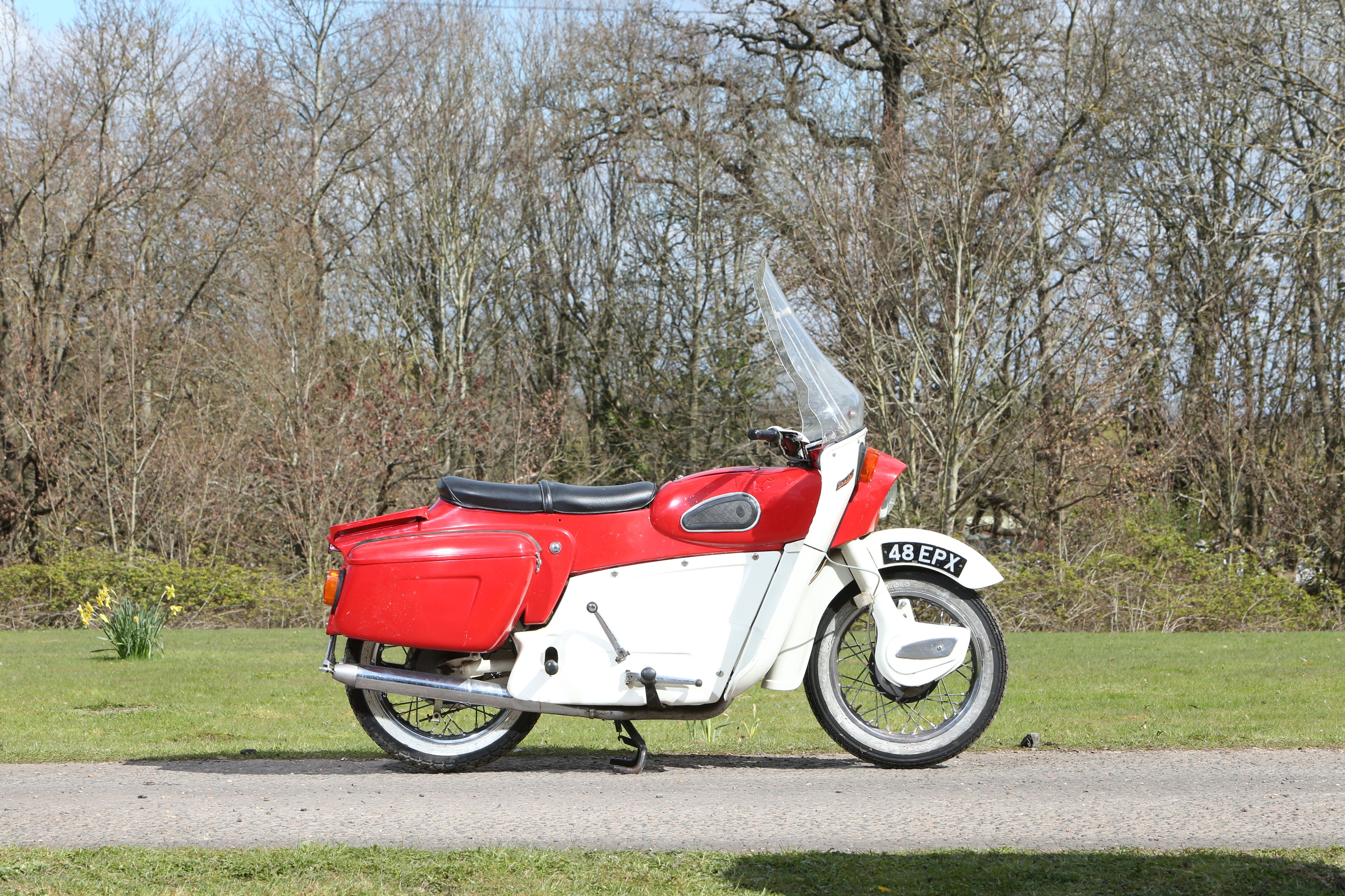 Bonhams Cars : 1962 Ariel 247cc Leader Frame no. T23527 Engine no. T23527