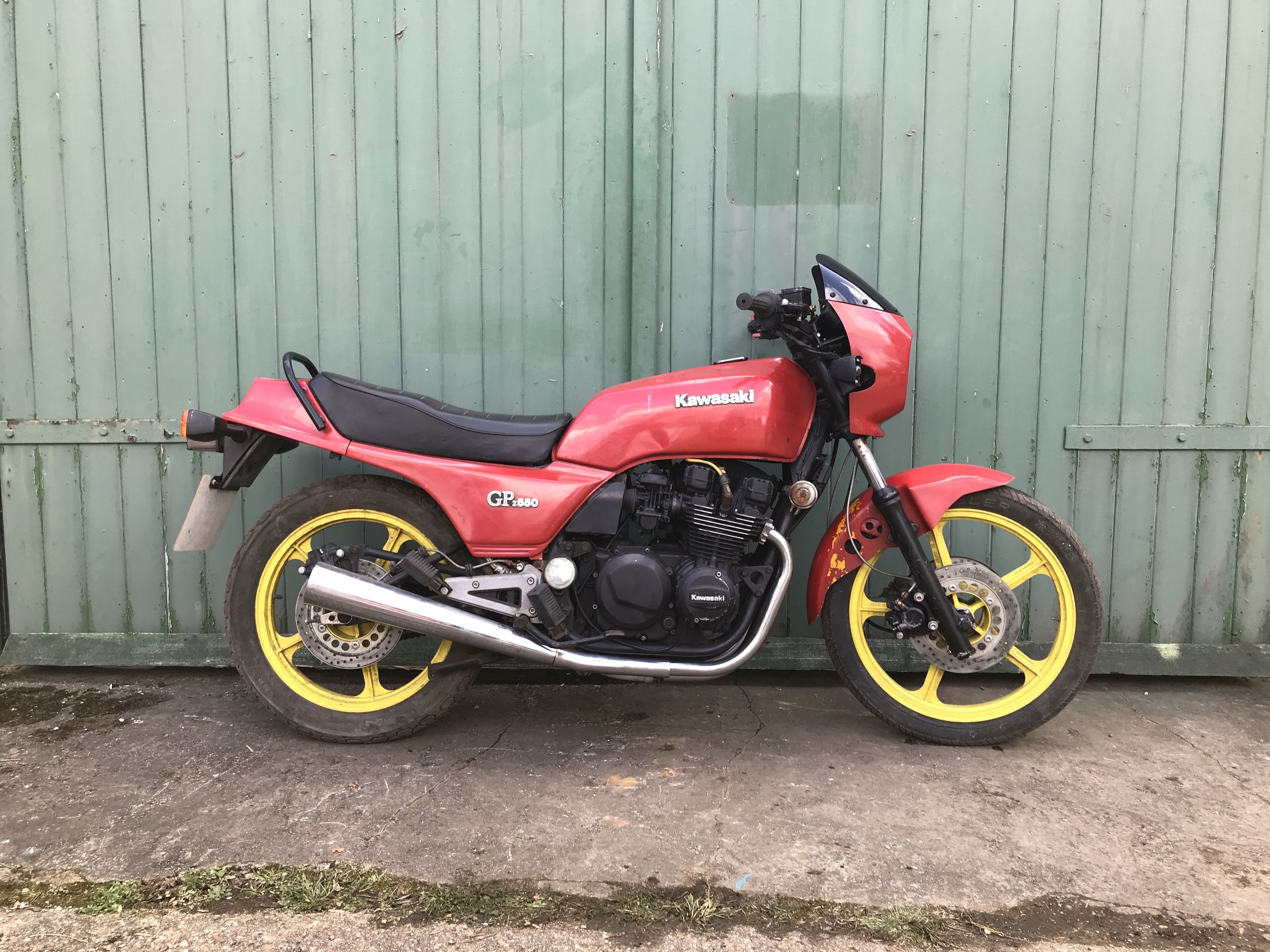 Bonhams Cars : c.1982 Kawasaki GPZ550 Frame no. KZ550H-013433 Engine no ...