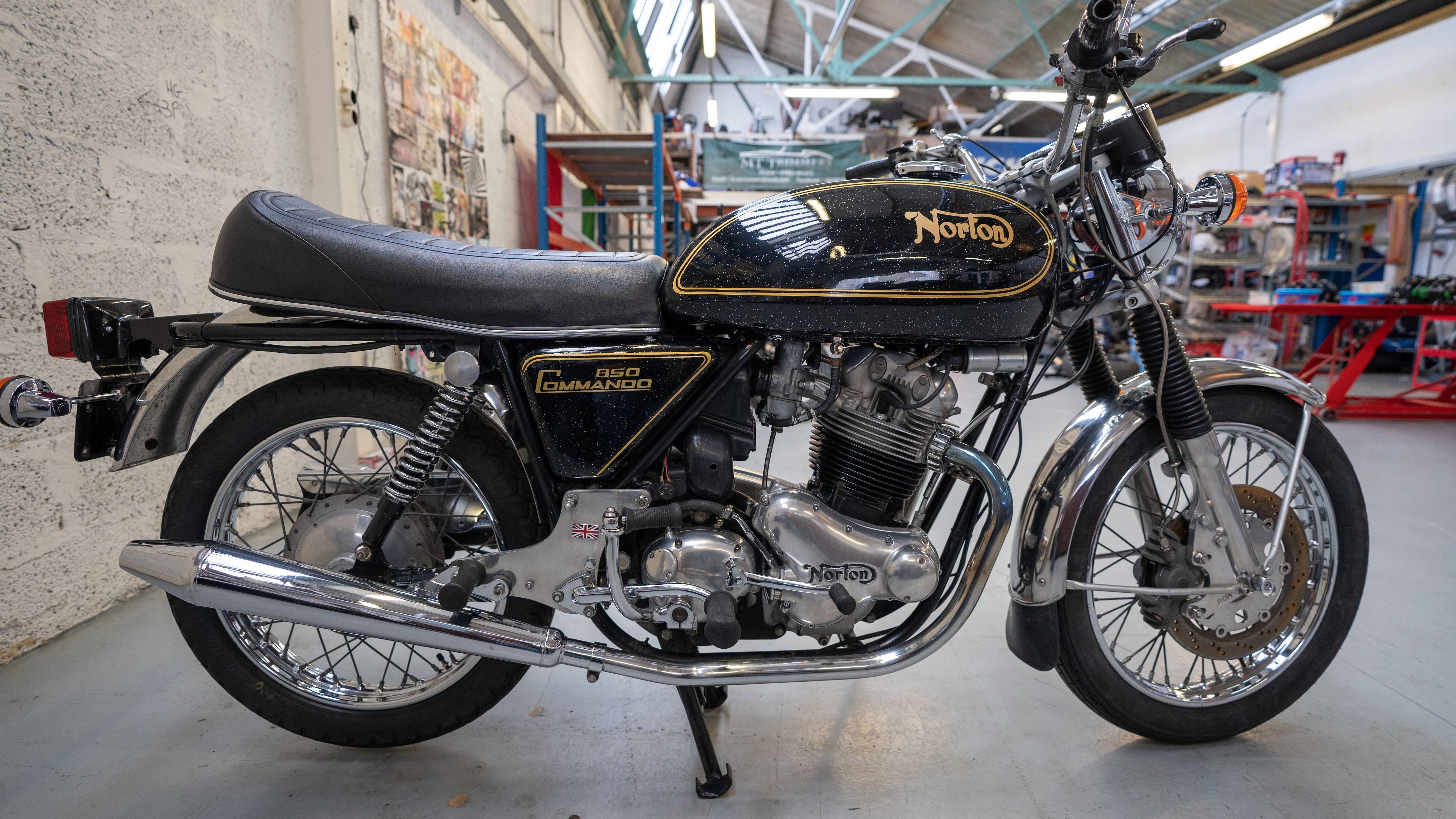 Bonhams Cars : 1974 Norton Commando 850 MkIIA Frame no. 320166 Engine ...