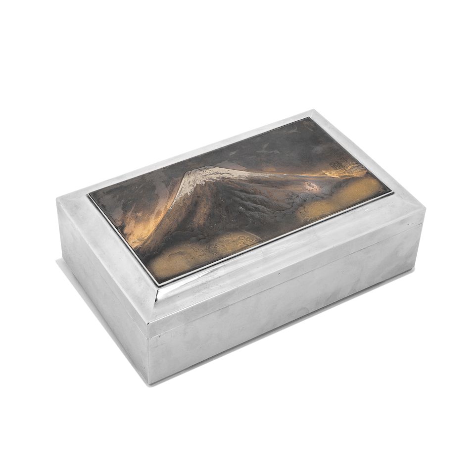 A Japanese silver cigar box featuring Mount Fuji maker Kobayashi Shoun ...