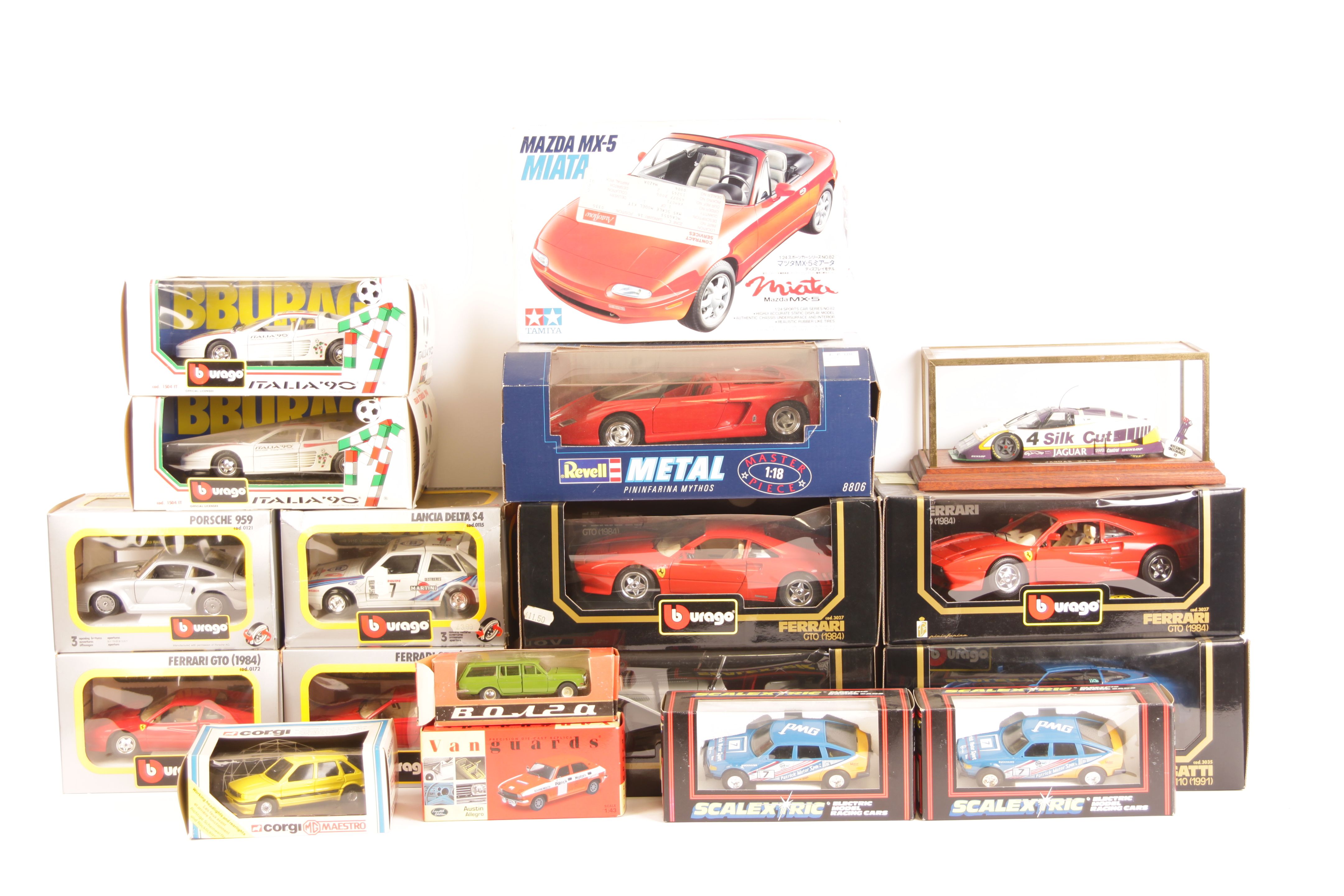 Bonhams Cars : Assorted boxed toy and model cars, ((Qty))
