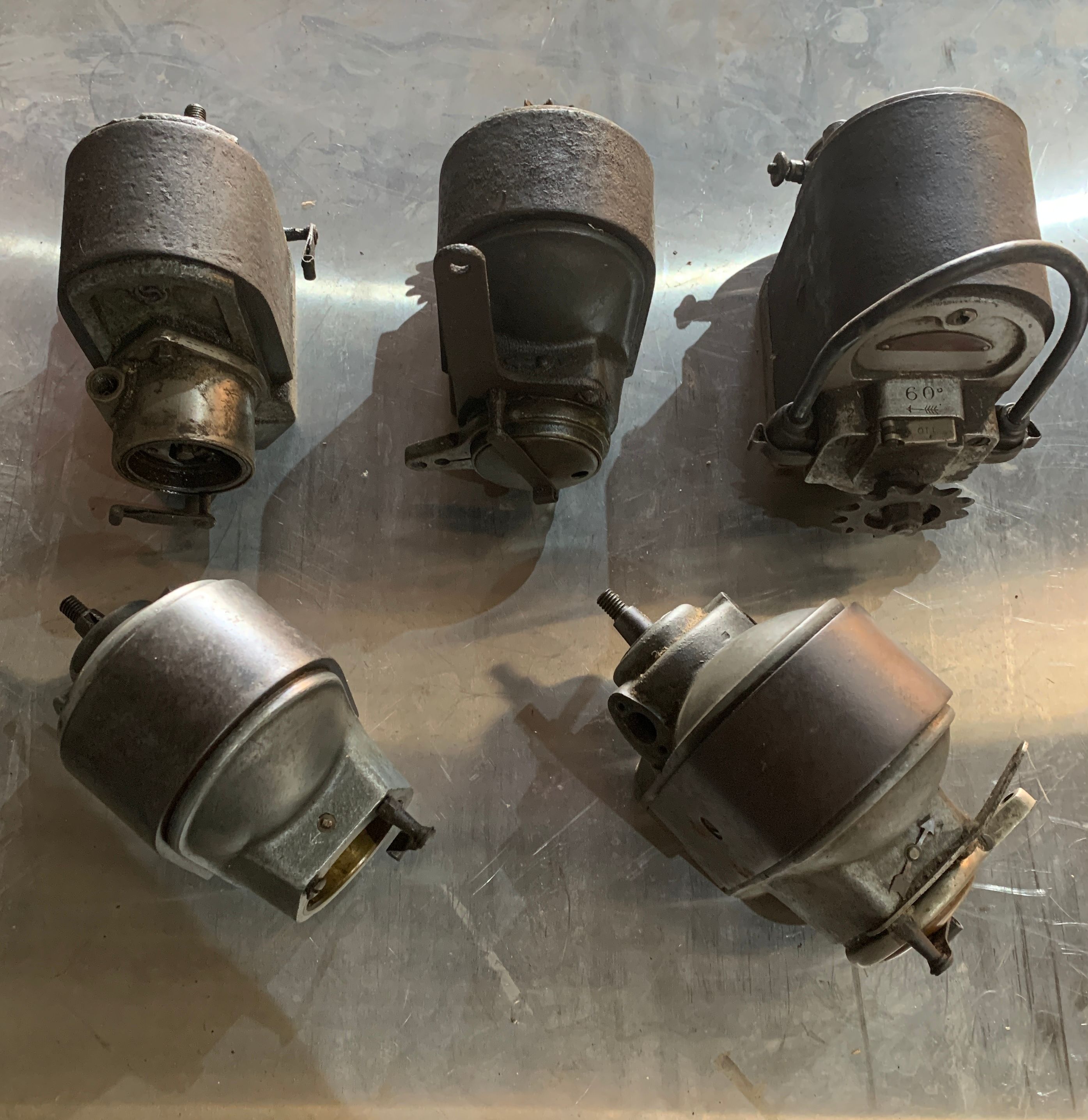 Bonhams Cars : Five twin cylinder 'horseshoe' type magnetos ((5))