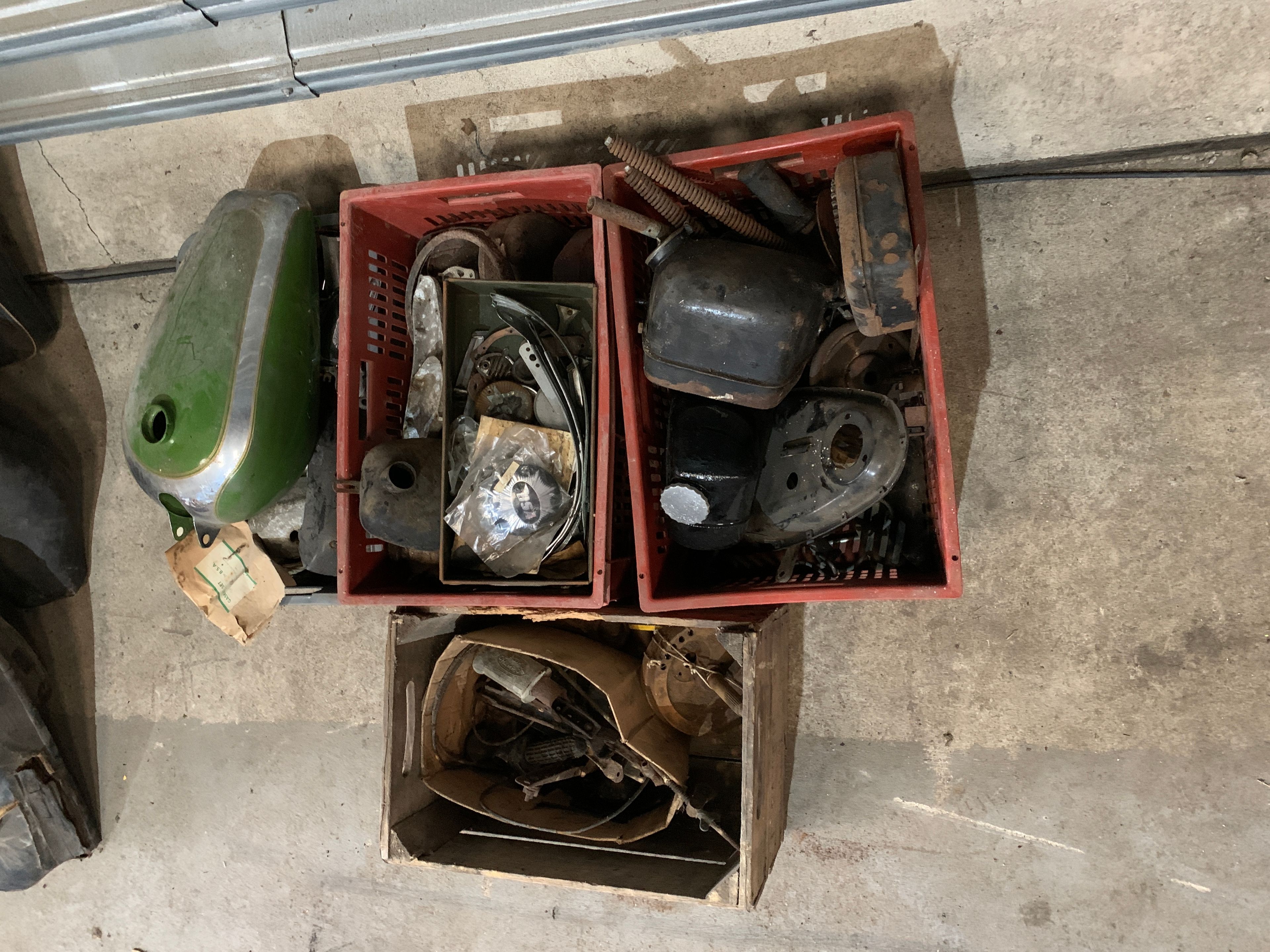 Bonhams Cars : A quantity of mainly BSA parts ((Qty))
