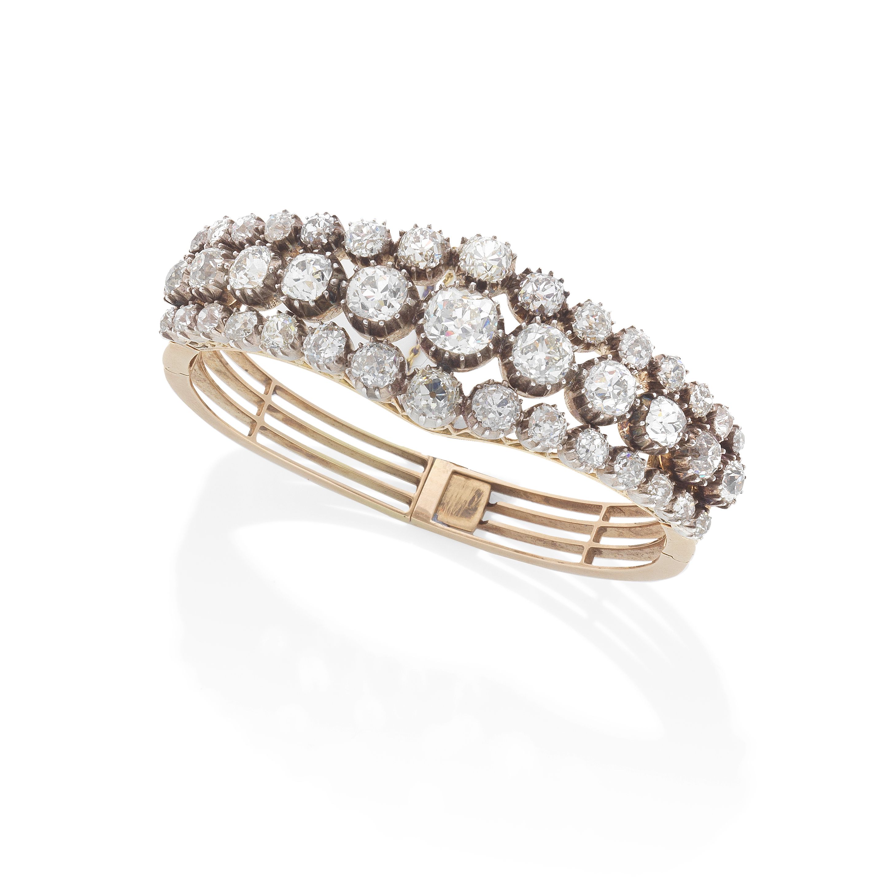 Bonhams : DIAMOND BANGLE,