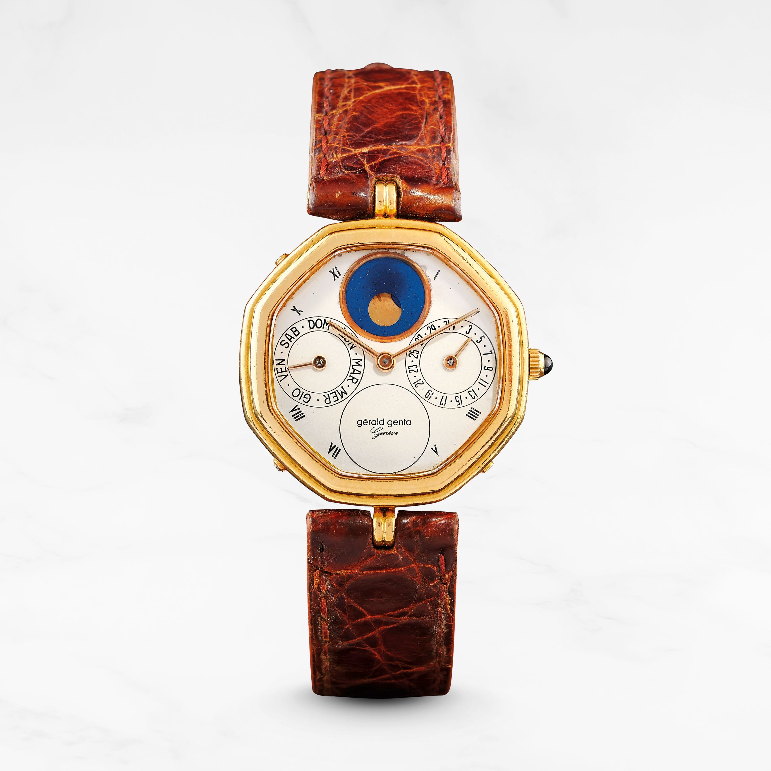 Bonhams : Gérald Genta. Montre bracelet en or jaune 18K (750) de forme ...