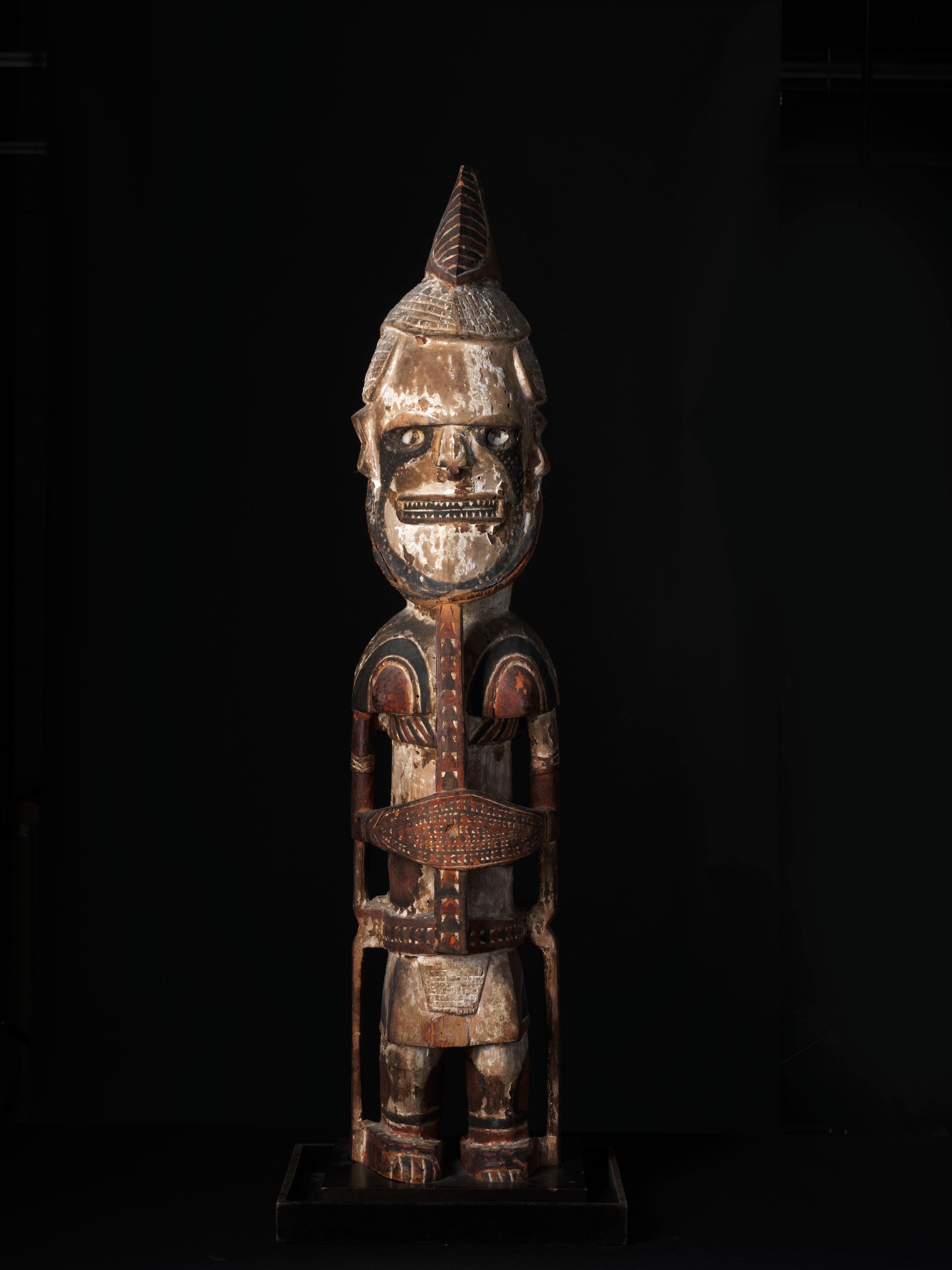 Bonhams : STATUE ULI Nouvelle Irlande