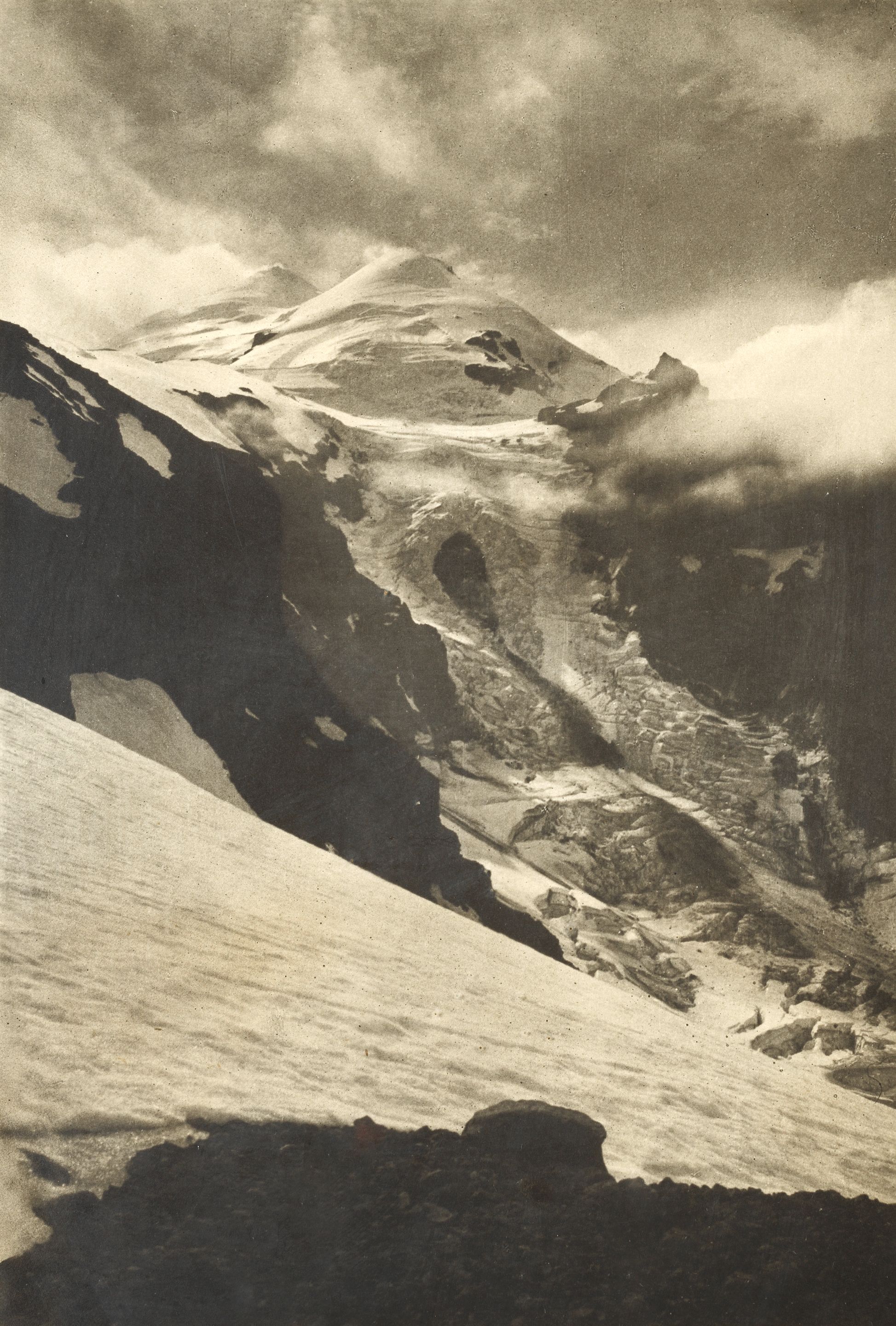 Bonhams : MOUNTAINEERING - EVEREST AND NORWAY HUNT (JOHN) The Ascent of ...