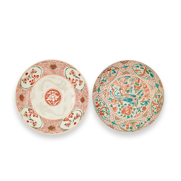 Bonhams : TWO SWATOW POLYCHROME DISHES 16th/17th century (2)