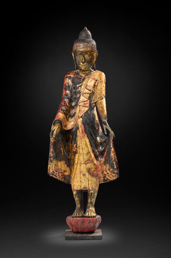 Bonhams Cornette de Saint Cyr : STATUE DE BOUDDHA DEBOUT EN BOIS LACQUÉ ...