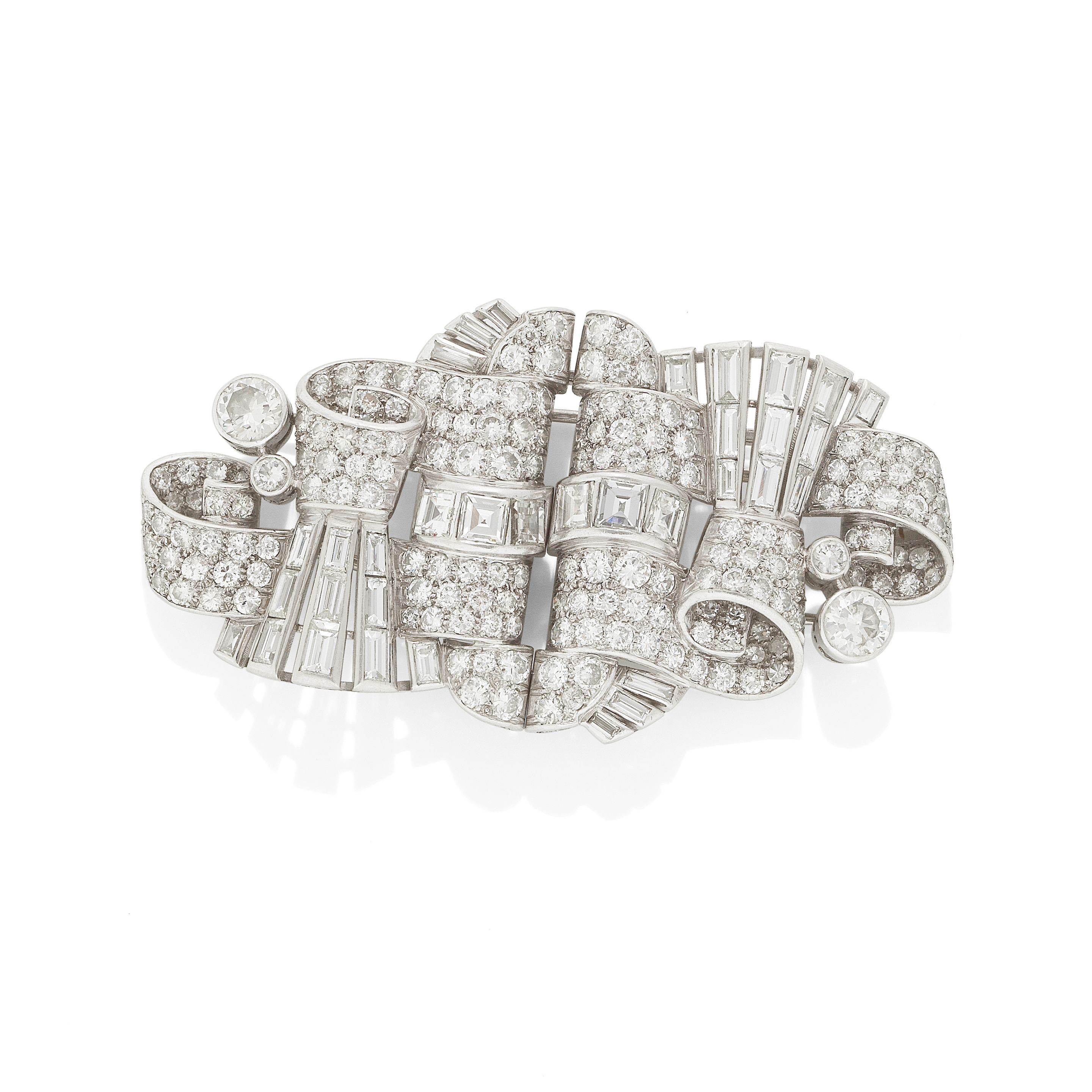 Bonhams : DIAMOND DOUBLE-CLIP/BROOCH, CIRCA 1950