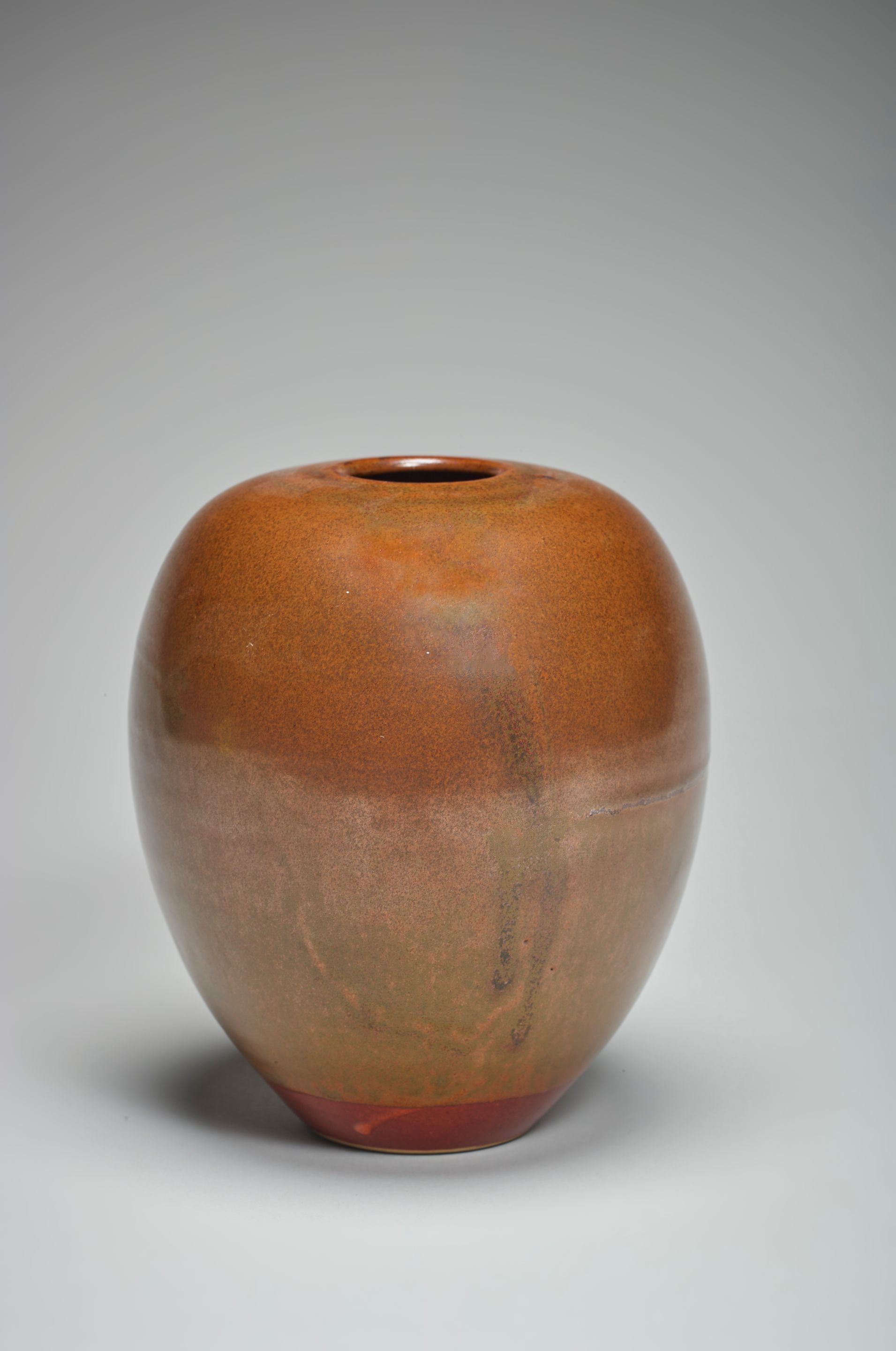Bonhams Cornette de Saint Cyr : Daniel de Montmollin Vase, 1985