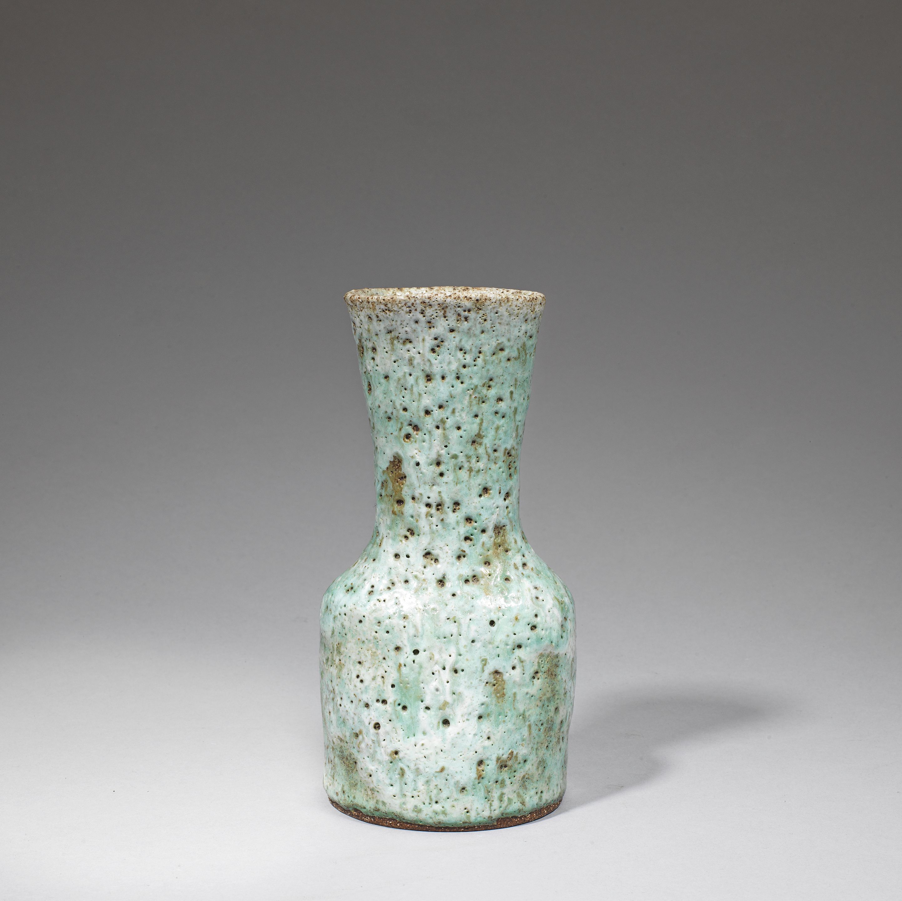 Bonhams : Lucie Rie Vase, circa 1968