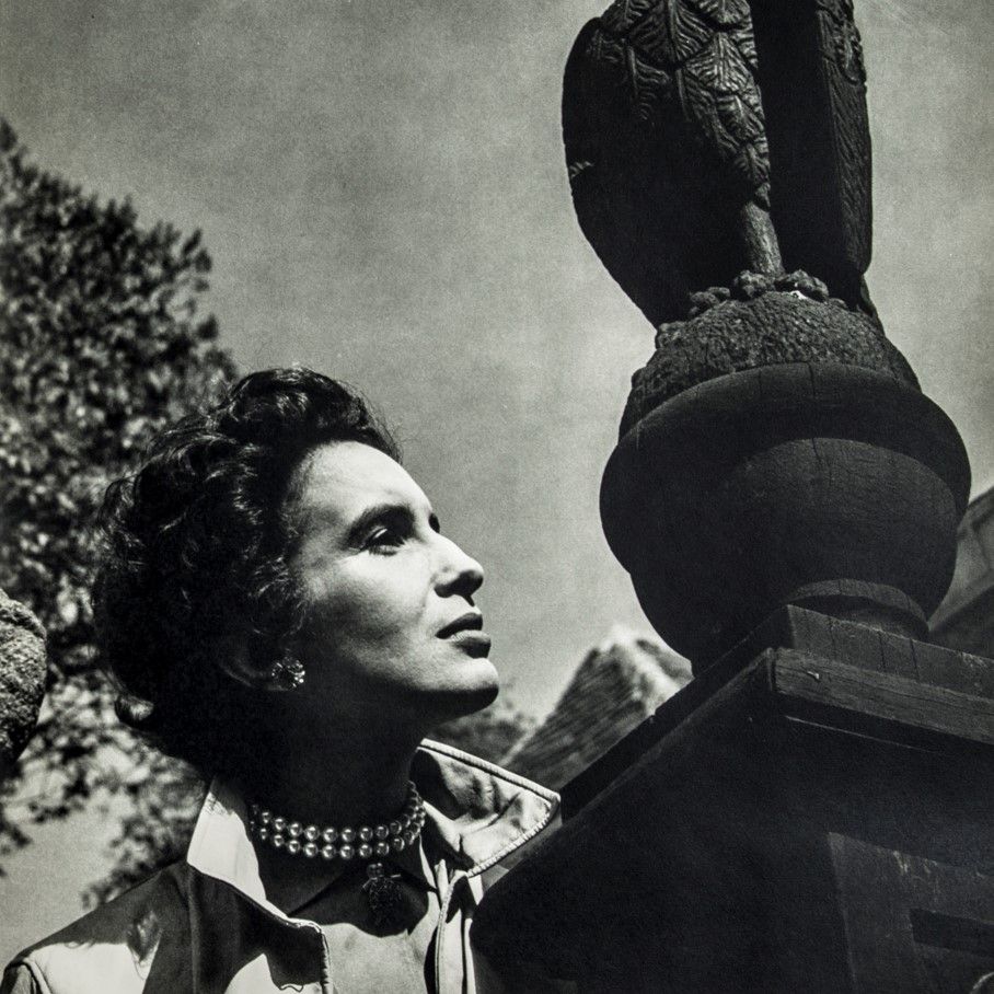 Bonhams : A Closer Look | Voyage au coeur de la Collection Fina Gomez ...