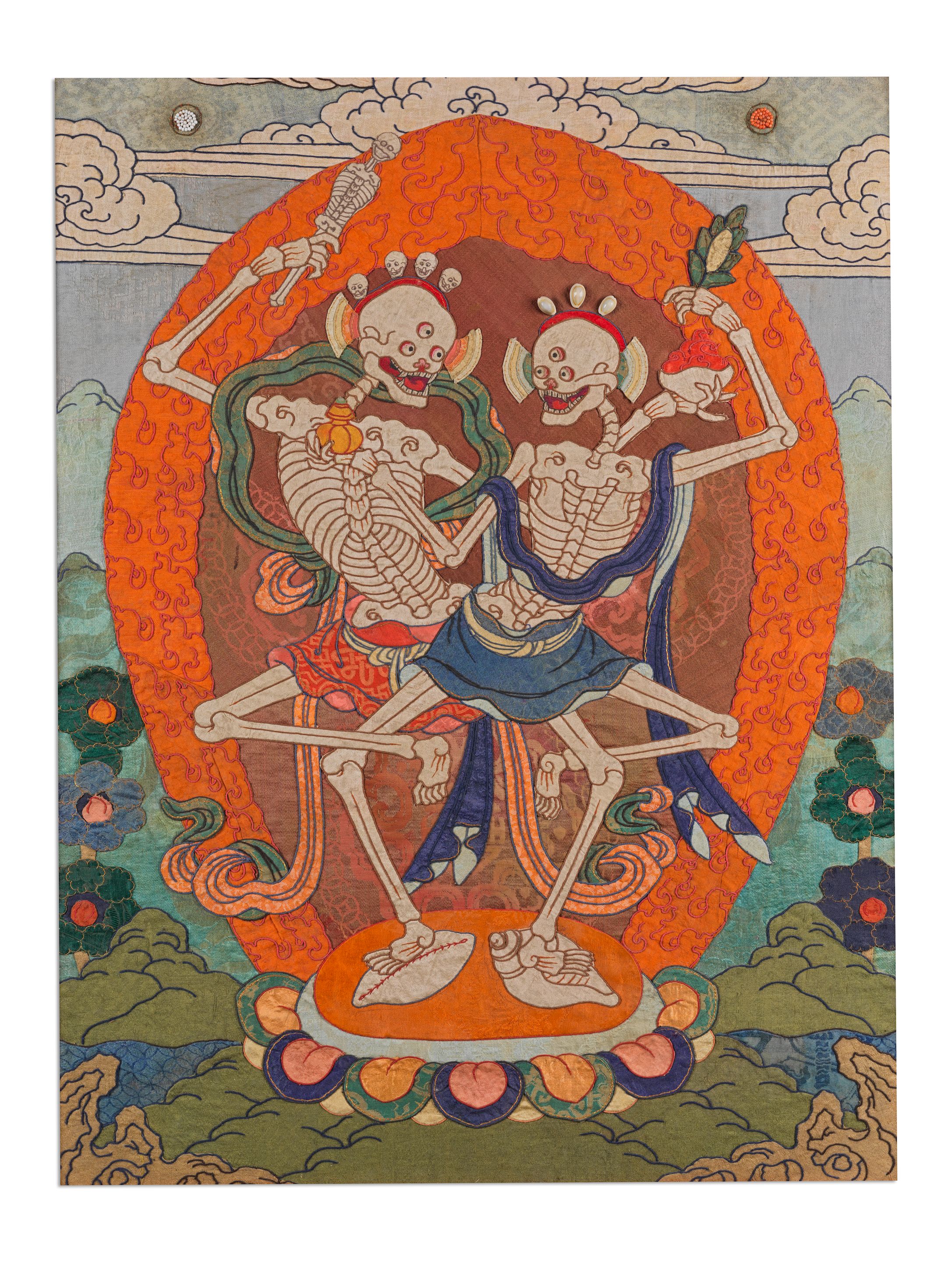 Bonhams Cornette de Saint Cyr : TANGKA EN SOIE APPLIQUÉE REPRÉSENTANT ...