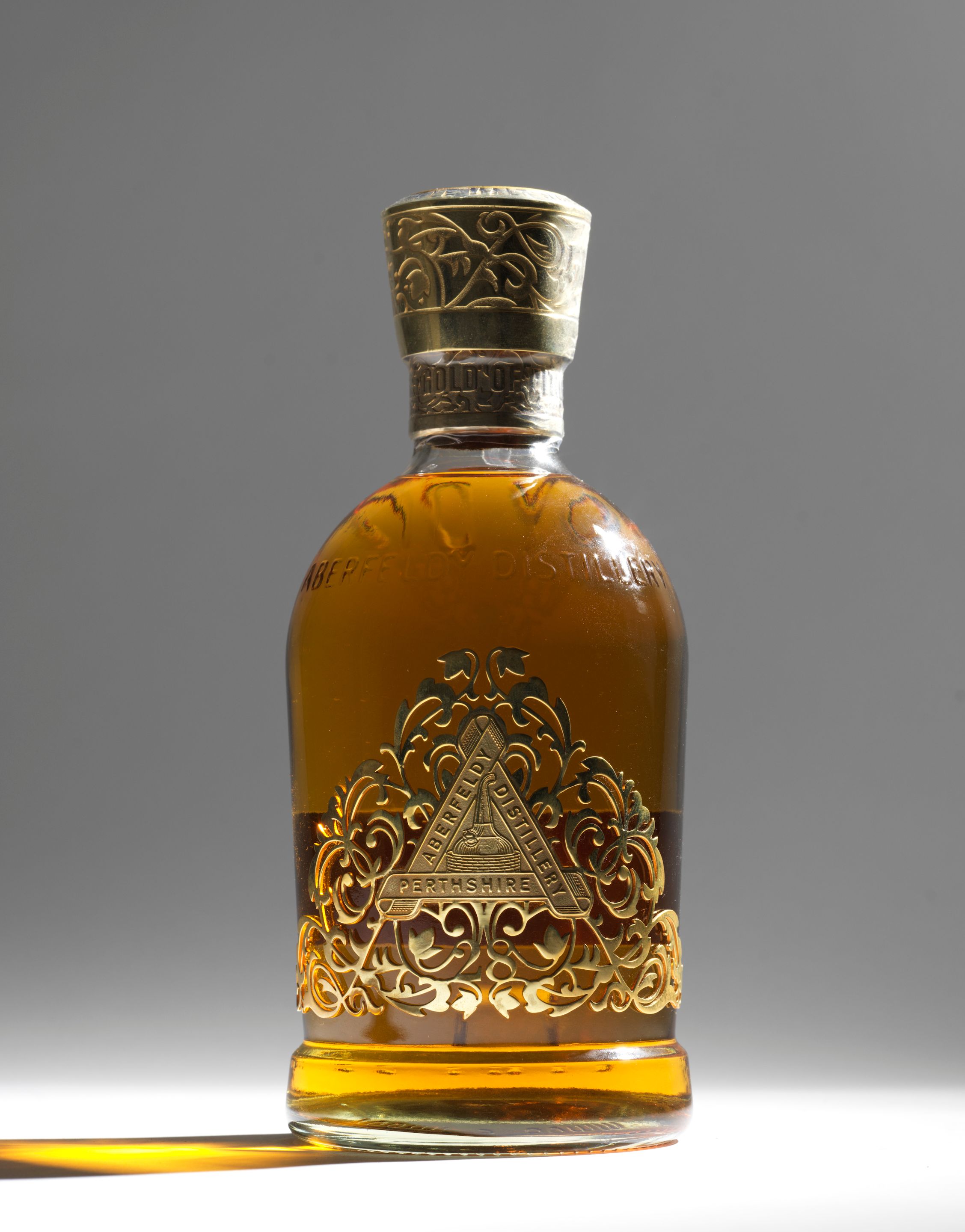 Bonhams Cornette de Saint Cyr : Aberfeldy The Gold of Pitilie-28 year ...