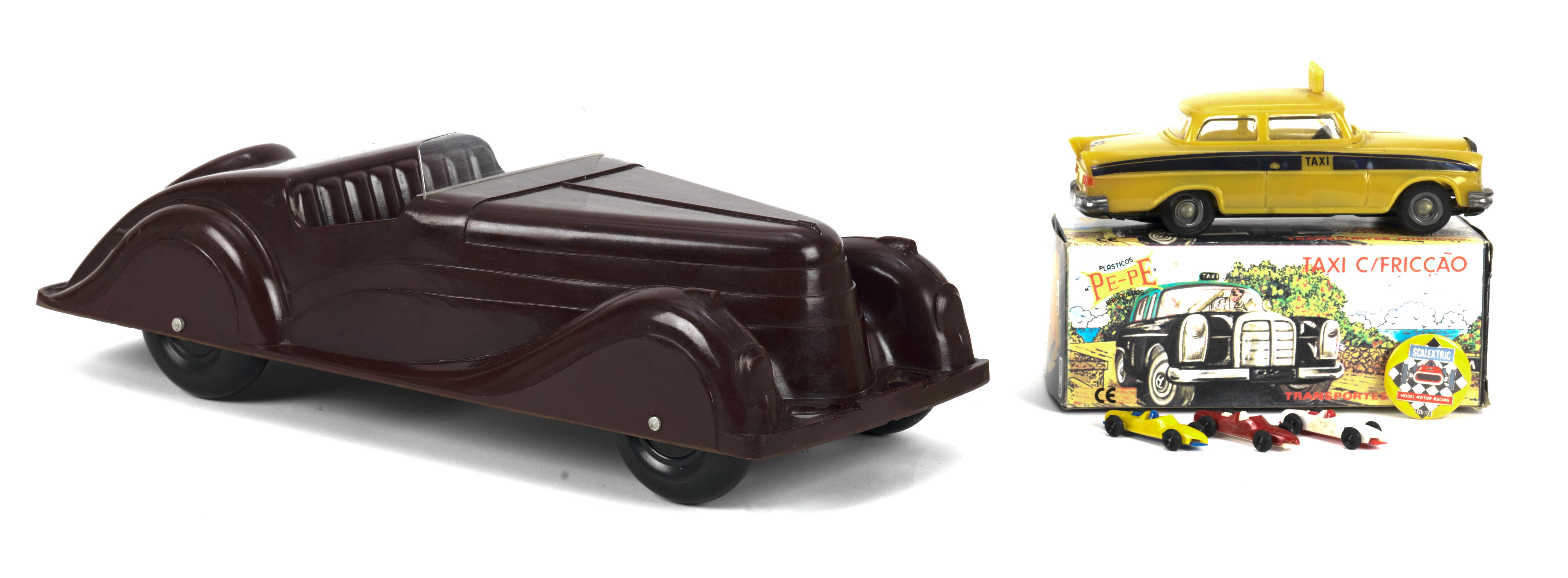 Bonhams Cars : A fine Bakelite model car by Codeg, British, 1930s, ((Qty))