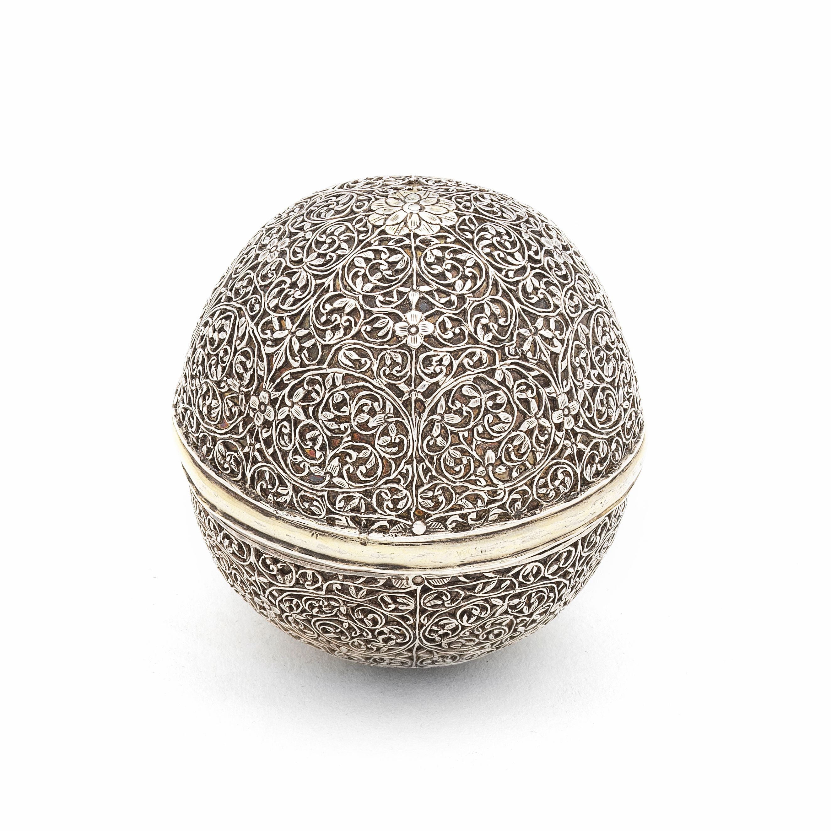 Bonhams : A gilt-silver Bezoar or Goa stone holder West India, probably ...