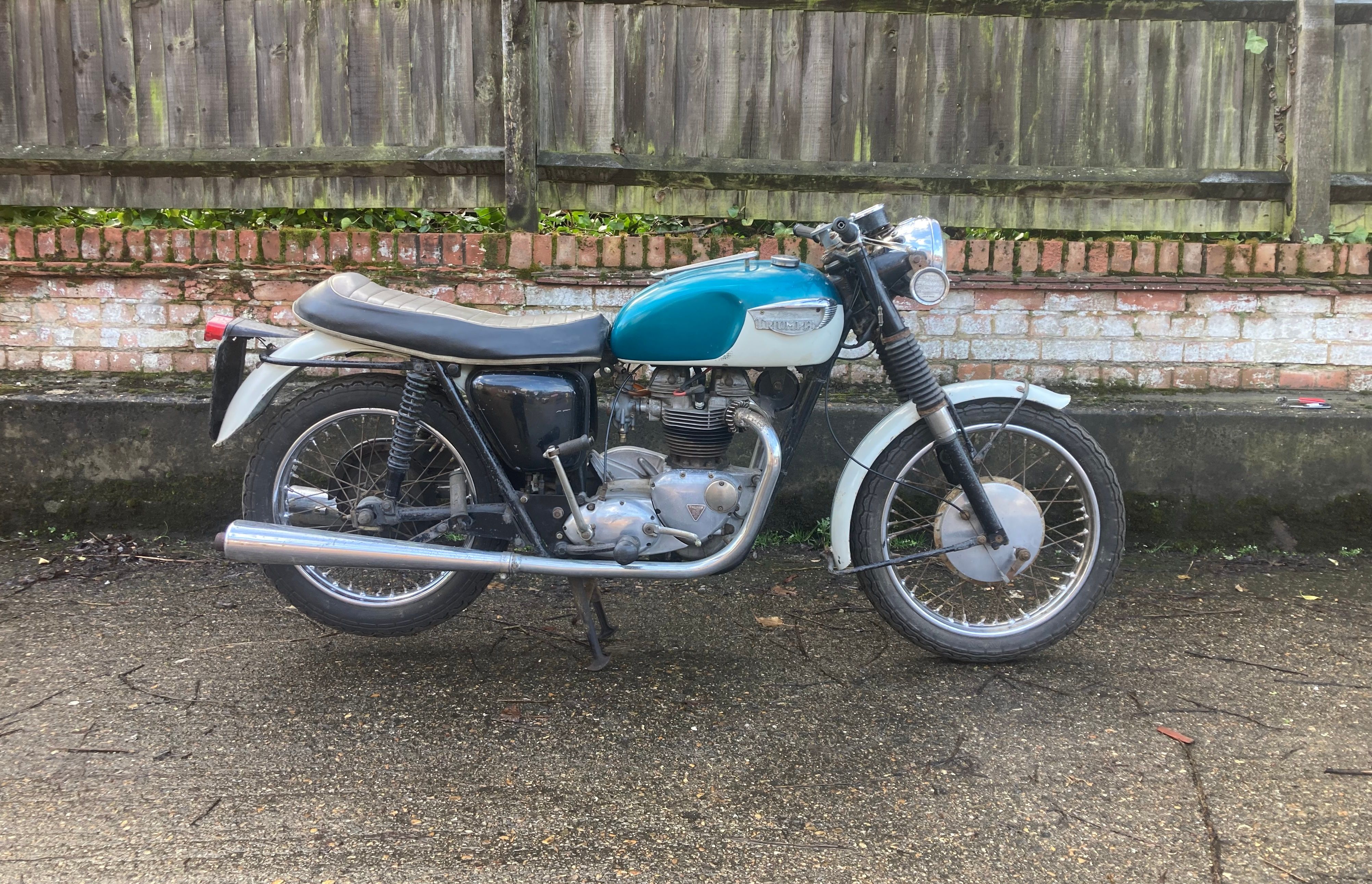 Bonhams Cars : 1967 Triumph 650cc TR6 Trophy Frame no. TR6 DU 58556 ...