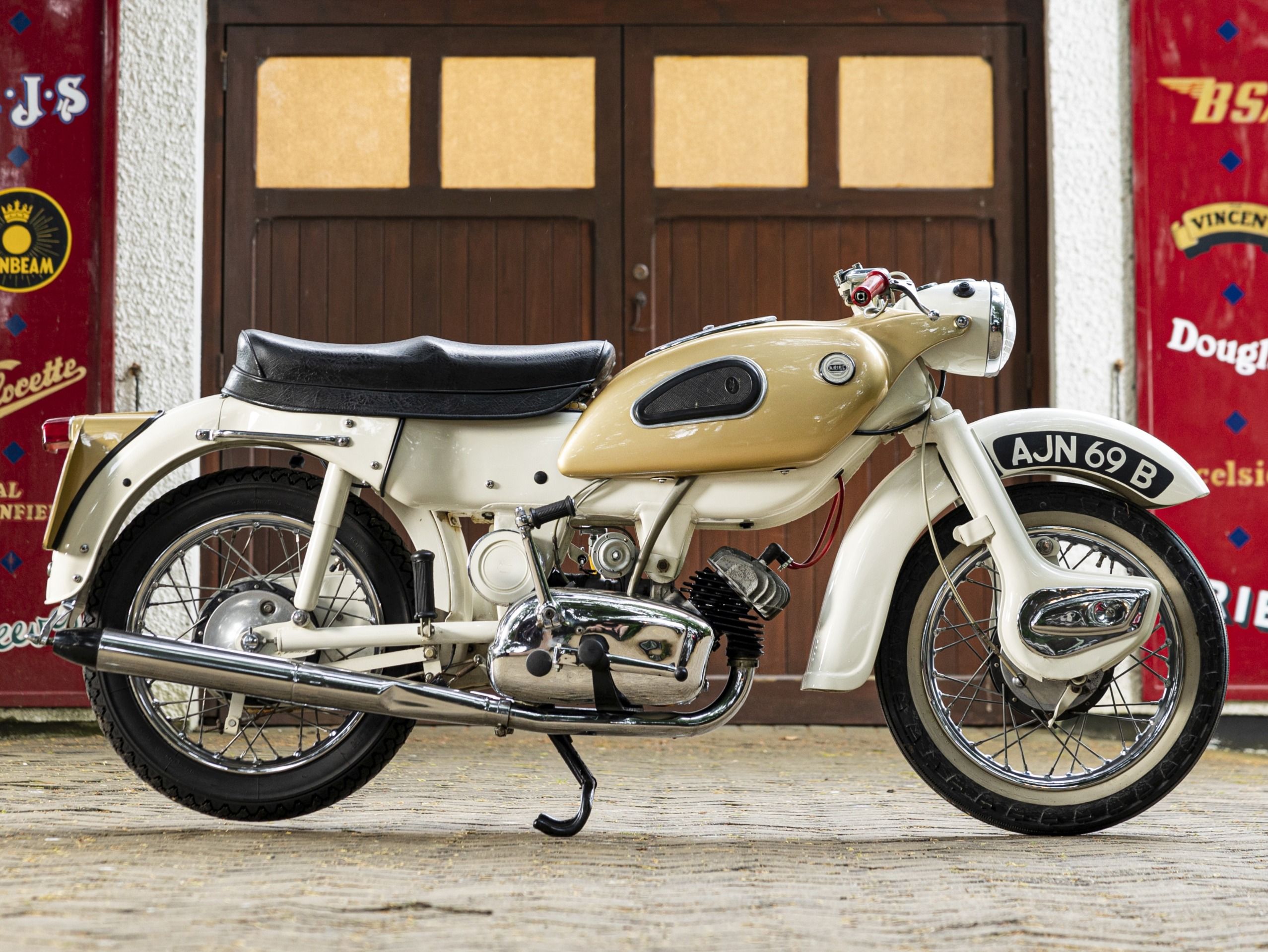 Bonhams Cars : The Anthony R. East Classic Motorcycle Collection, 1964 ...