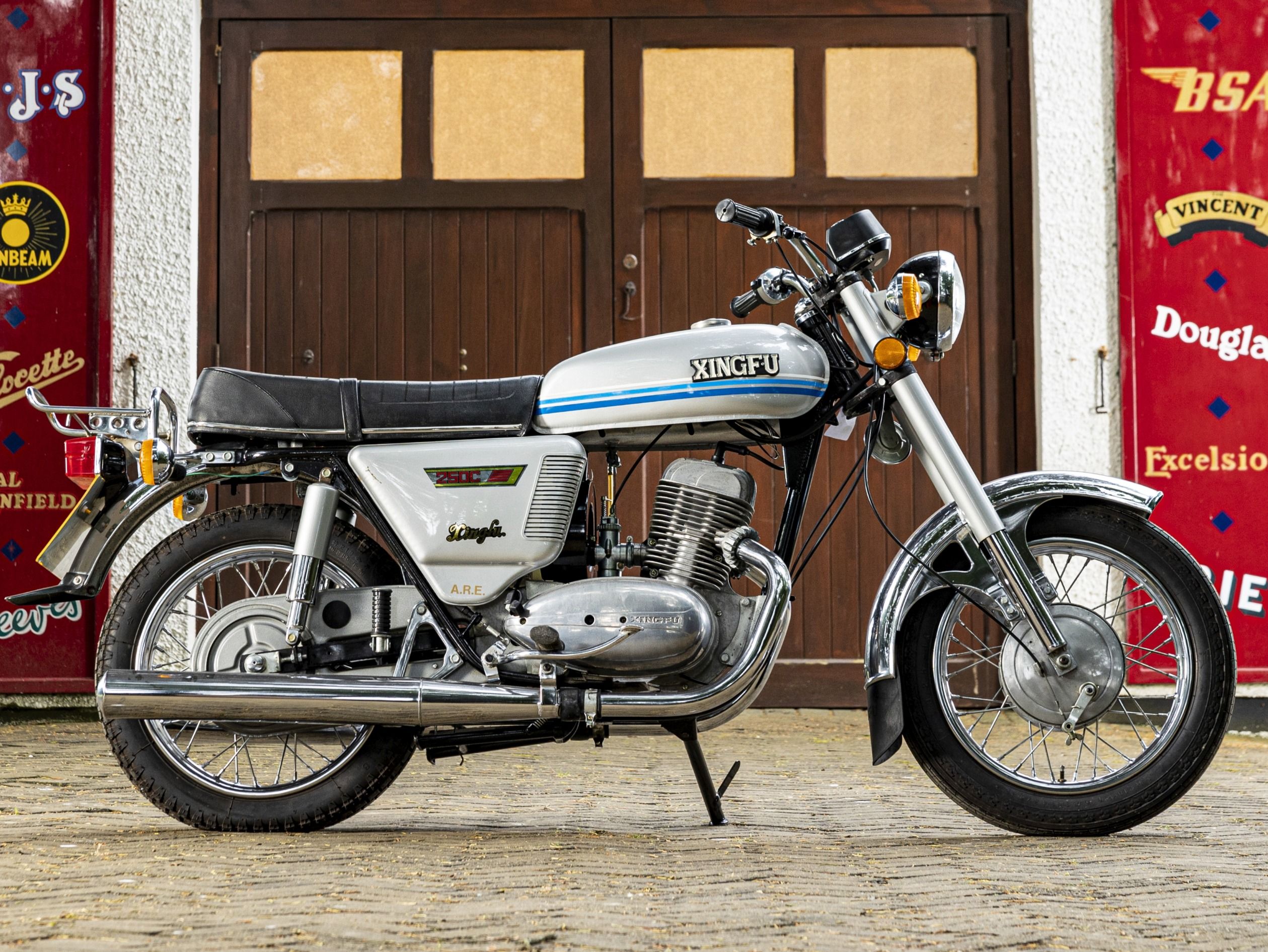 Bonhams Cars : The Anthony R. East Classic Motorcycle Collection, 1994 ...