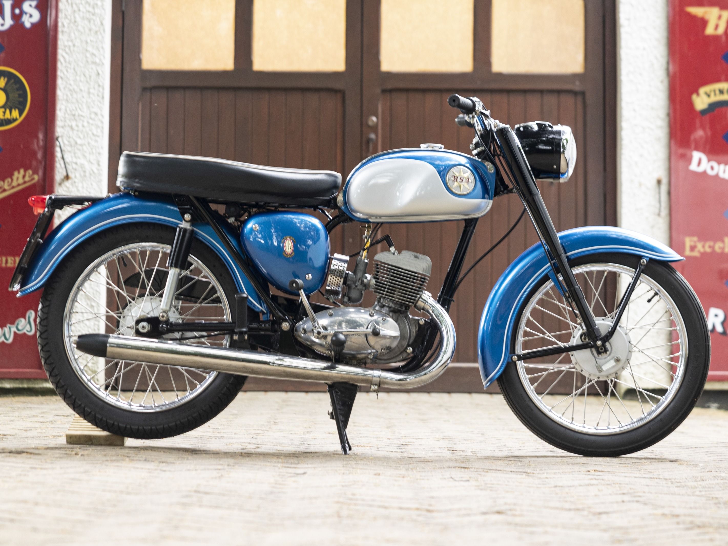 Bonhams Cars : The Anthony R. East Classic Motorcycle Collection, 1967 ...