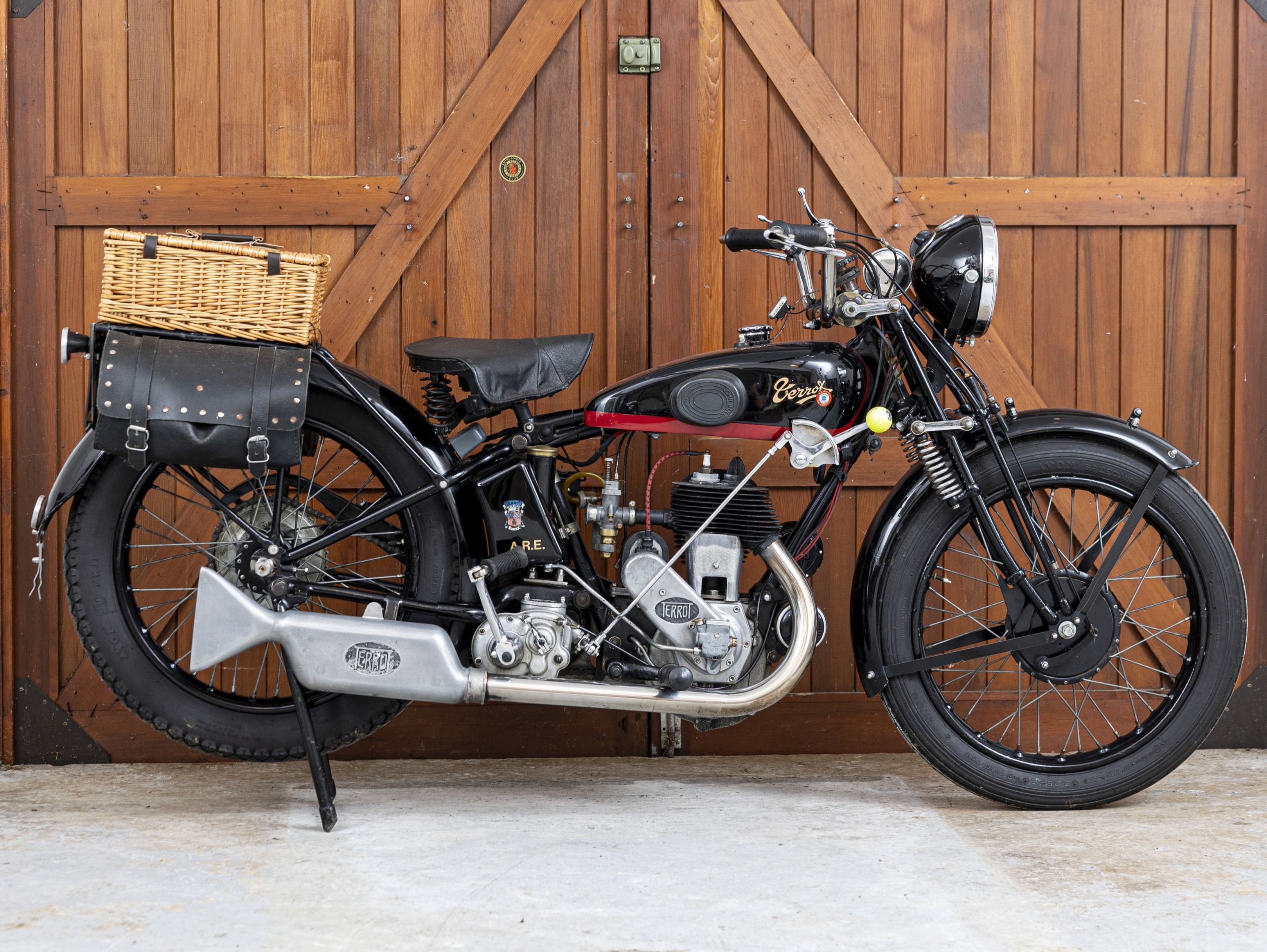 Bonhams Cars : The Anthony R. East Classic Motorcycle Collection, 1930 ...
