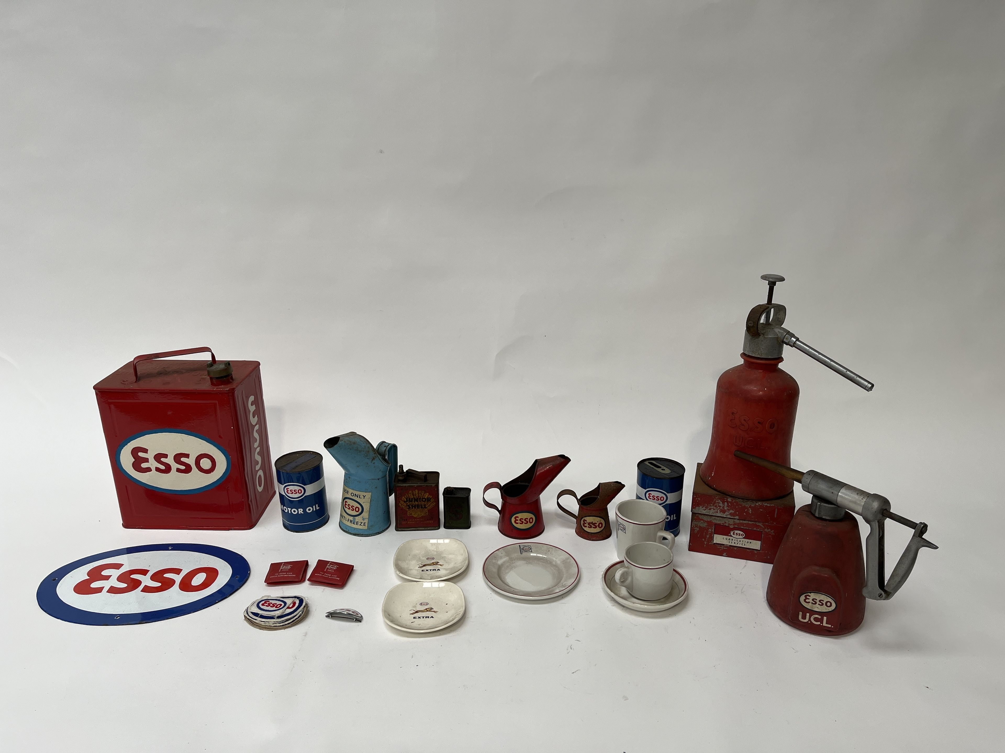Bonhams Cars : A selection of mostly Esso items