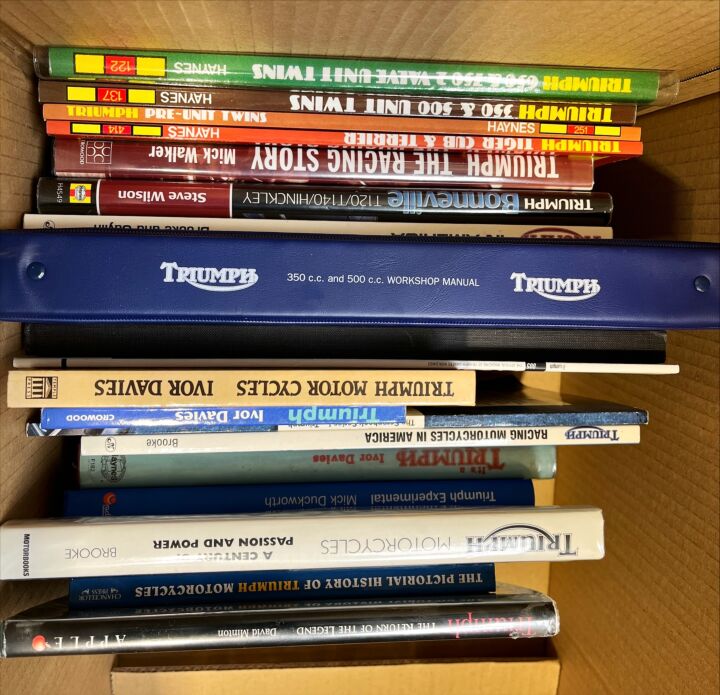 Bonhams Cars : A large quantity of Triumph books