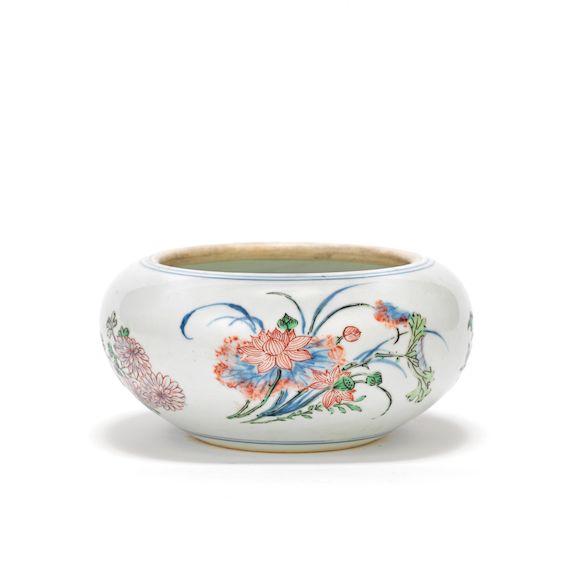 Bonhams : A RARE WUCAI 'FLOWERS' WASHER Chenghua six-character mark ...