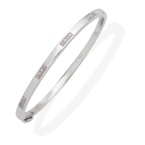 Bonhams : BOODLES DIAMOND-SET BANGLE,