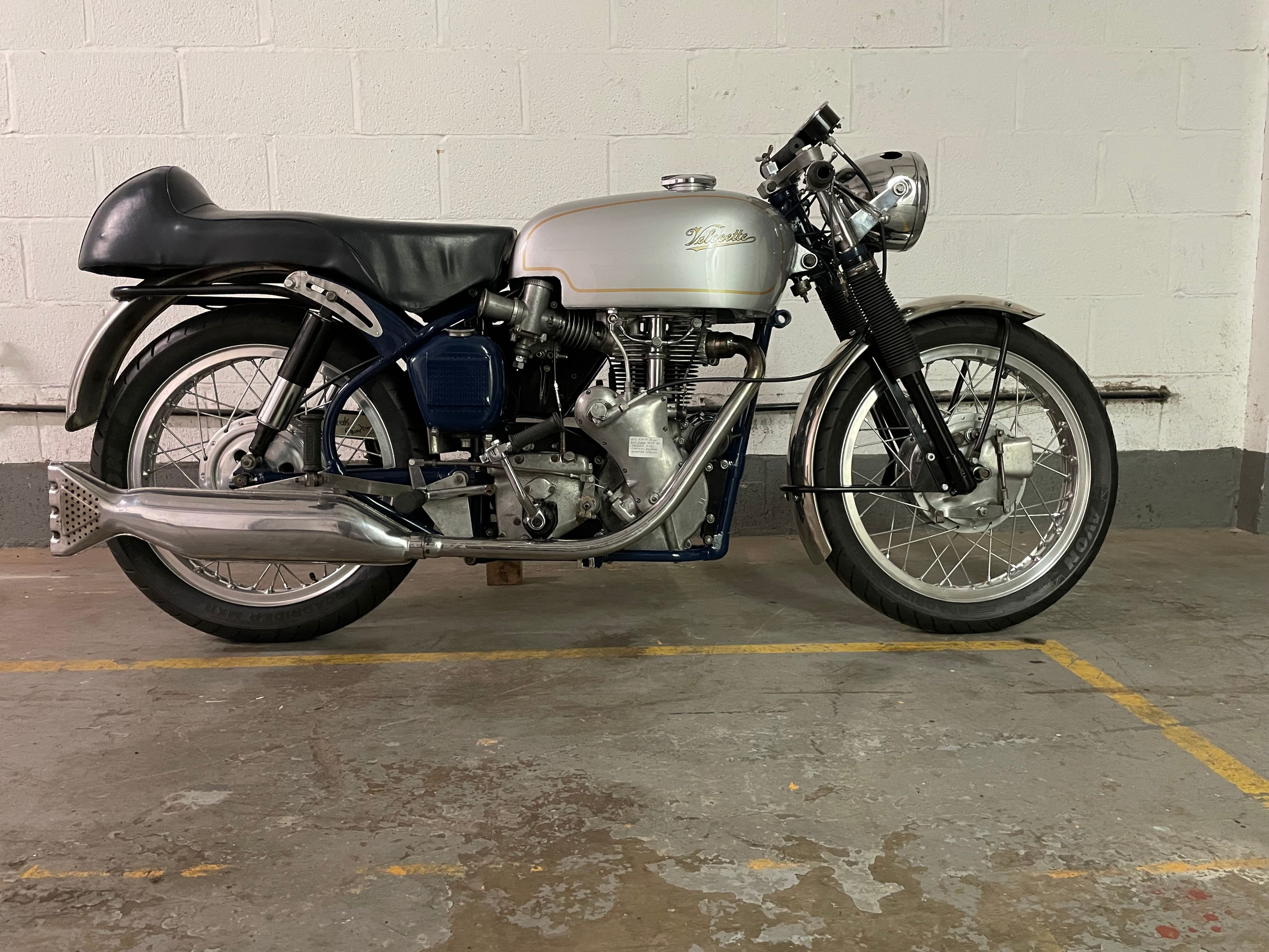 Bonhams Cars : 1967 Velocette 499cc Thruxton Frame no. RS19324 Engine ...
