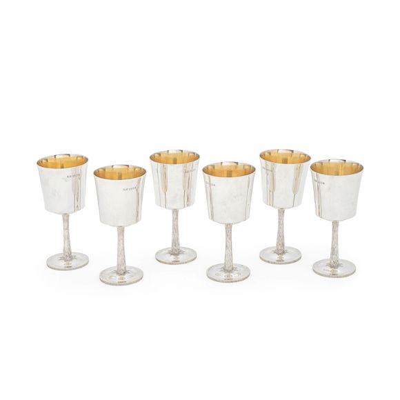 Bonhams : A set of six silver goblets Douglas John Drewry, London 1972 (6)