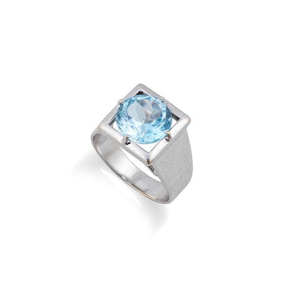 Bonhams Cornette de Saint Cyr : TOPAZ RING BAGUE TOPAZE