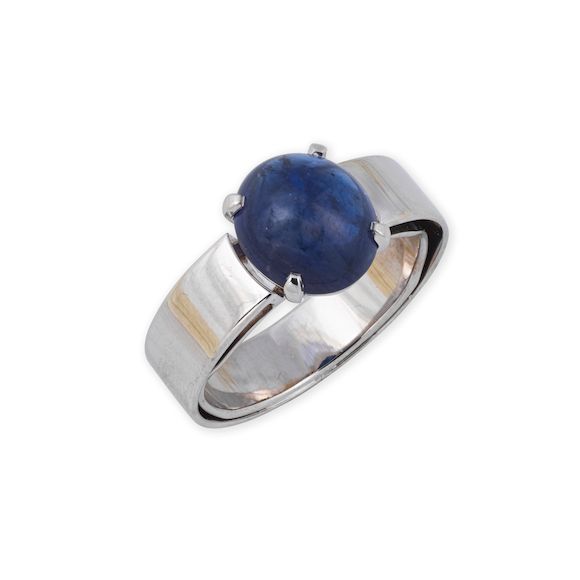 Bonhams Cornette de Saint Cyr : SAPPHIRE RING BAGUE SAPHIR